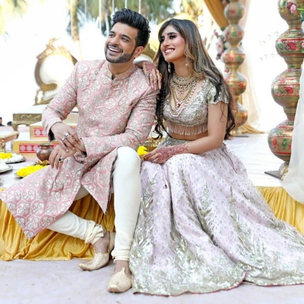 Karan Kundrra and Akasa Singh to feature in a music video; Karan X ...