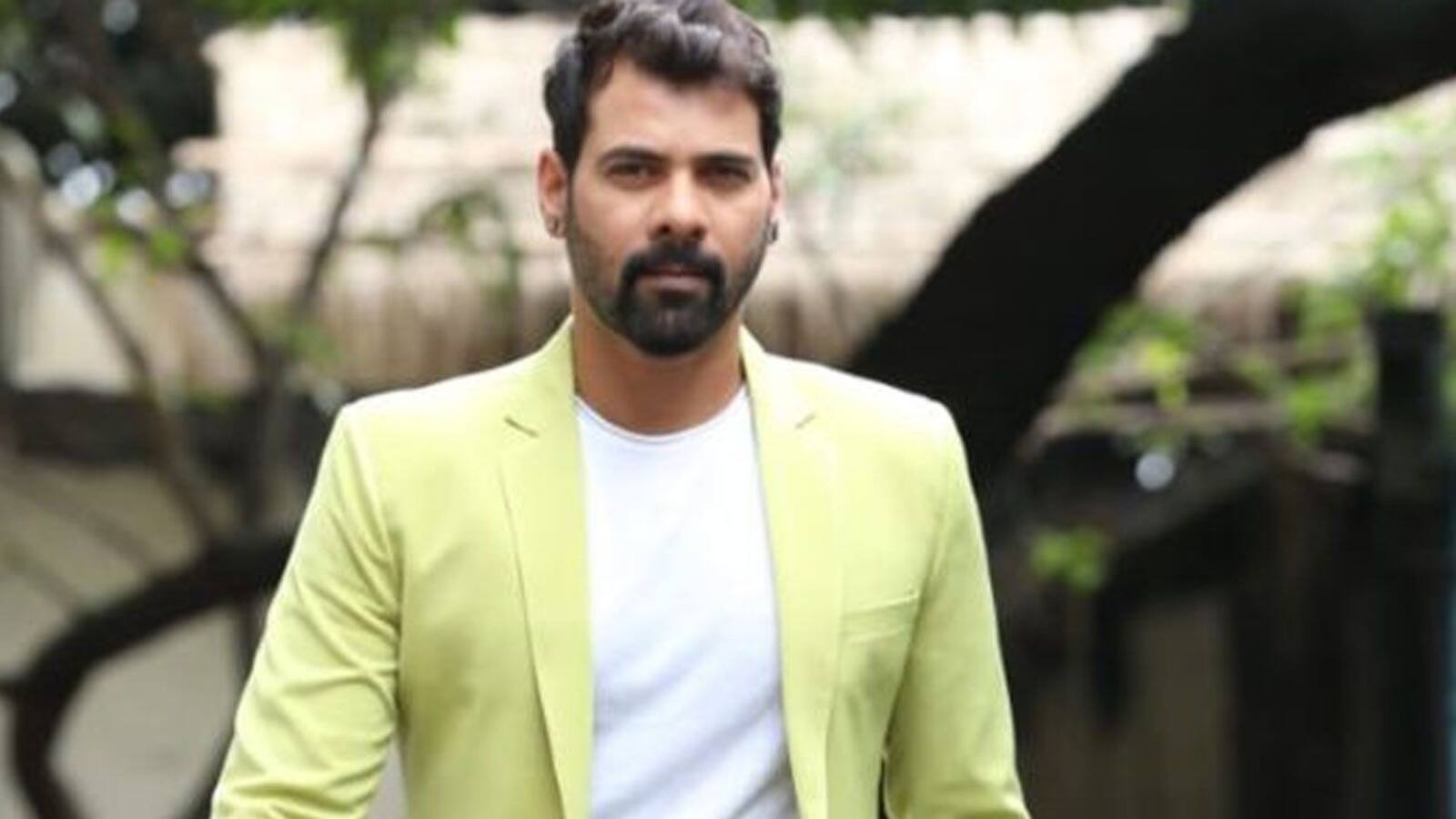 Shabir Ahluwalia, Rubina Dilaik, Shivangi Joshi and 7 other TV actors ...