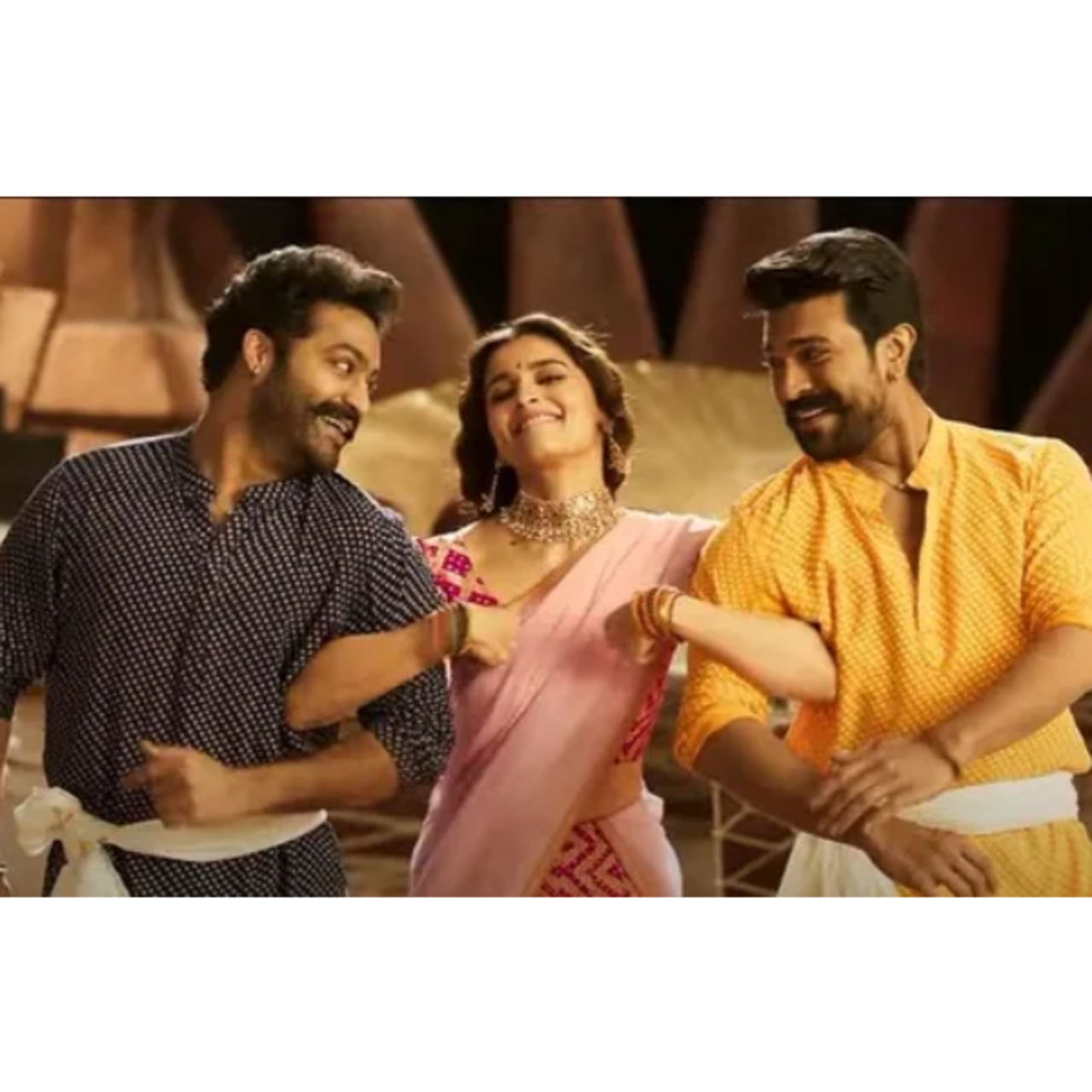 RRR Box Office Collection Day 1: Jr NTR and Ram Charan starrer ...