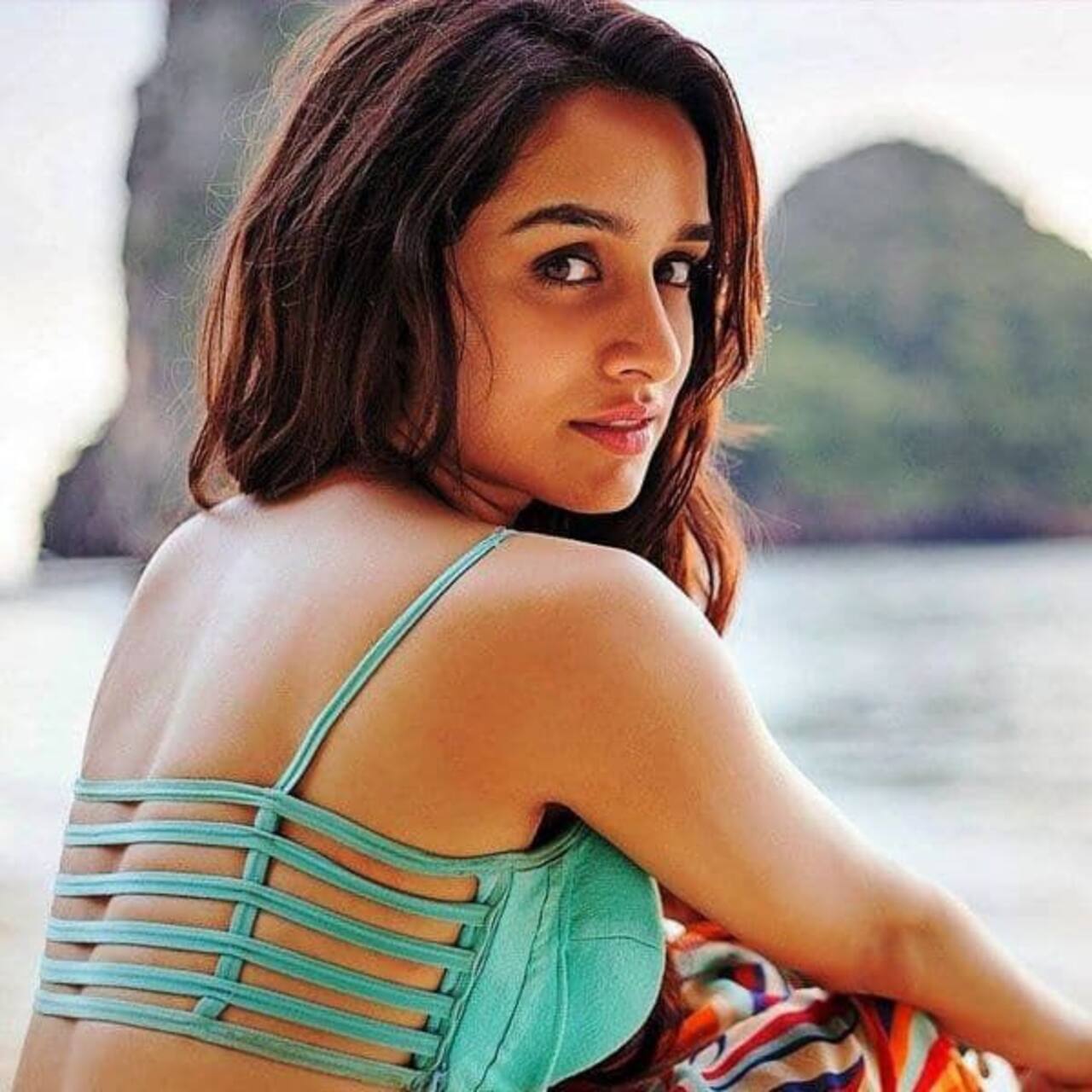 Deepika Padukone Kangana Ranaut 5 Bollywood Actresses Who Charge More 9506
