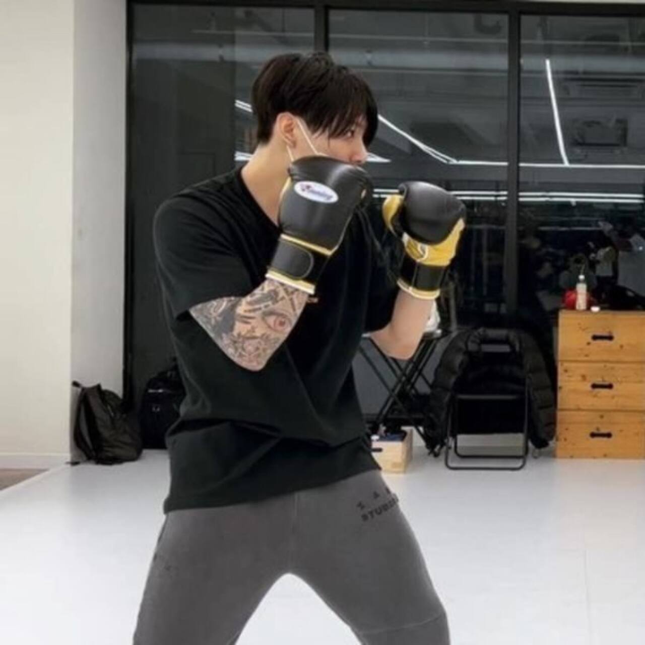 BTS member Jungkook flaunts his boxing skills in THIS new viral video