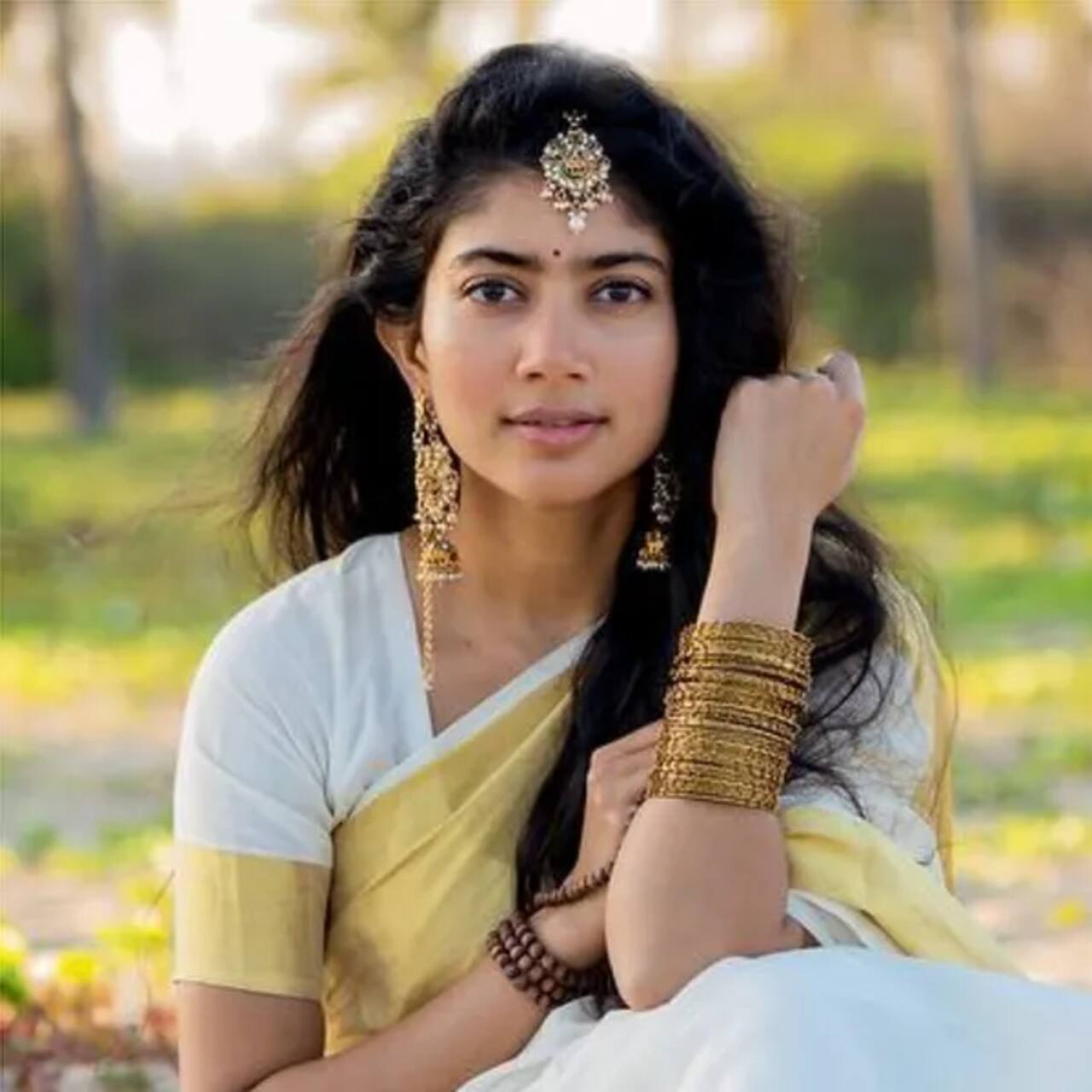 Allu Arjun called 'vada pav', Jr NTR's 'nakli six pack abs' and more: 6 ...