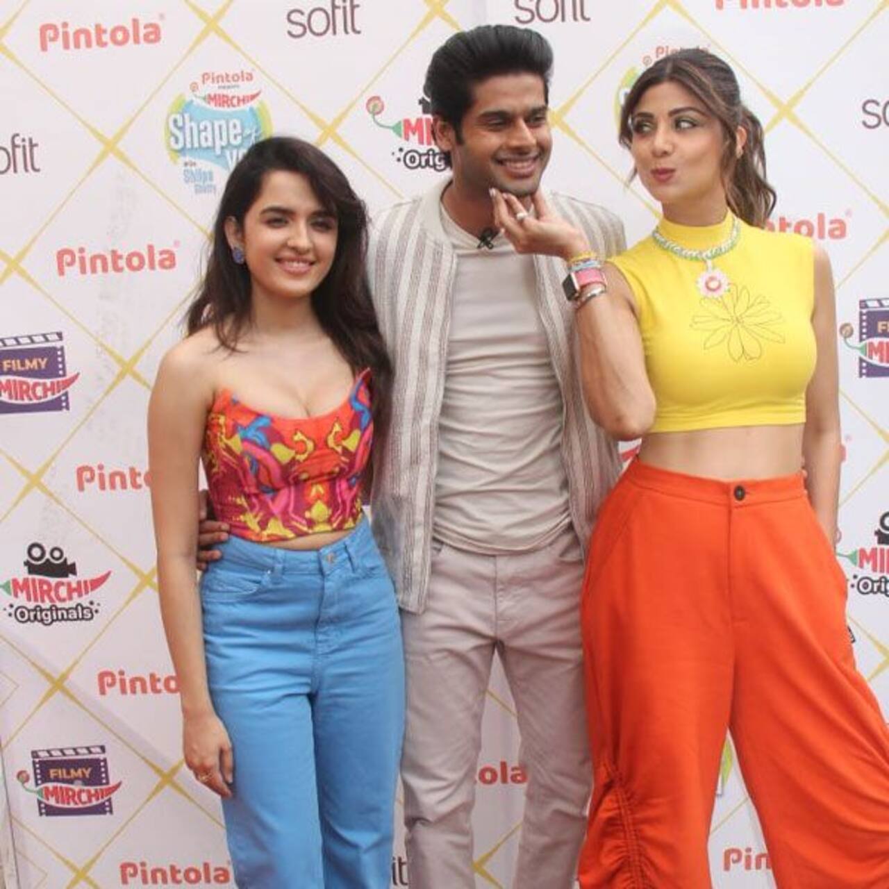 It’s AWKWARD! Tejasswi Prakash-Karan Kundrra, Kareena Kapoor Khan and ...