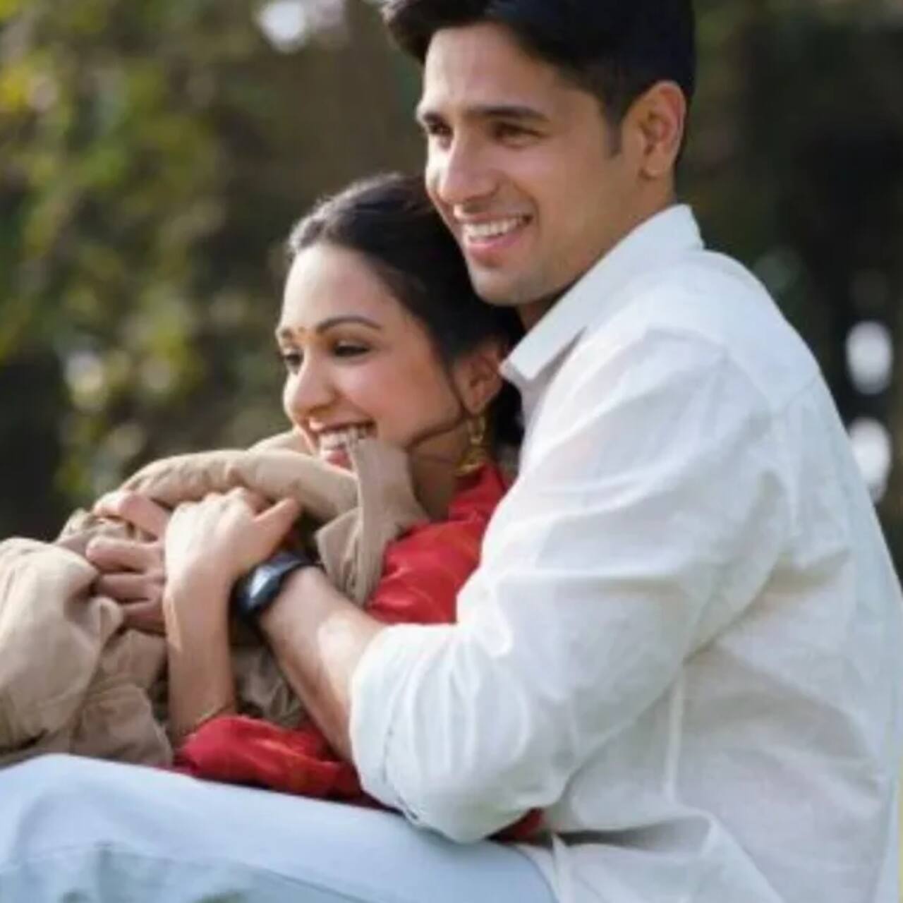 Kiara Advani-Sidharth Malhotra papped catching-up after reacting to ...