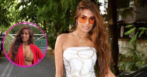 Poonam Pandey Pool Video Goes Viral Actress Pose Near Pool Latest ... Poonam Pandey Pool Video Goes Viral Actress Pose Near Pool Latest ...