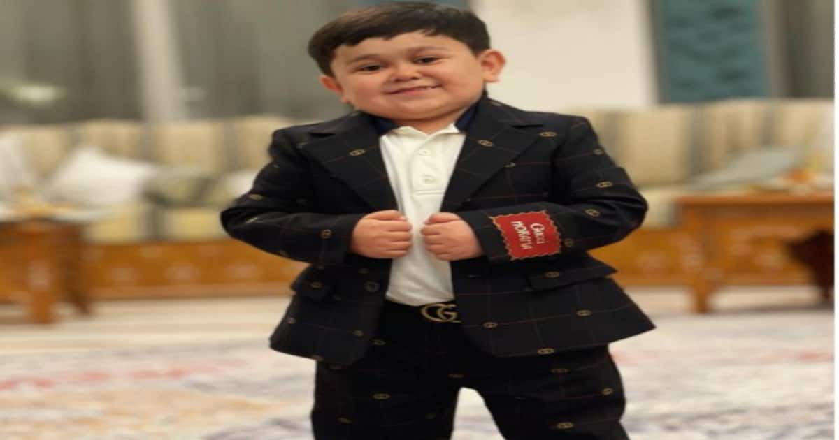 Know Everything about the world's Smallest singer Abdu Razik, He debut ...