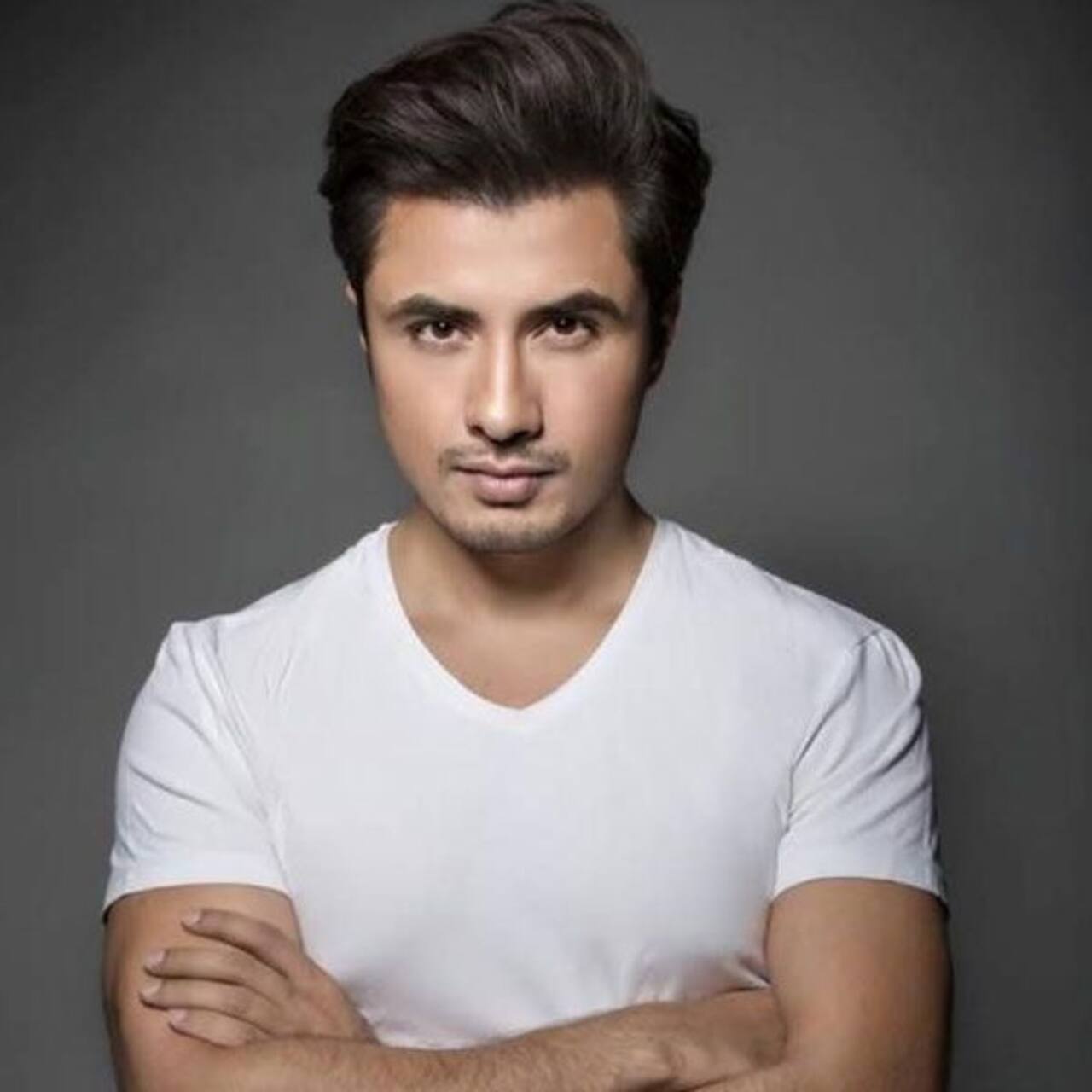 अली जफर से लेकर माहिरा खान तक, बॉलीवुड में करोड़ों रुपये छापते थे ये ...