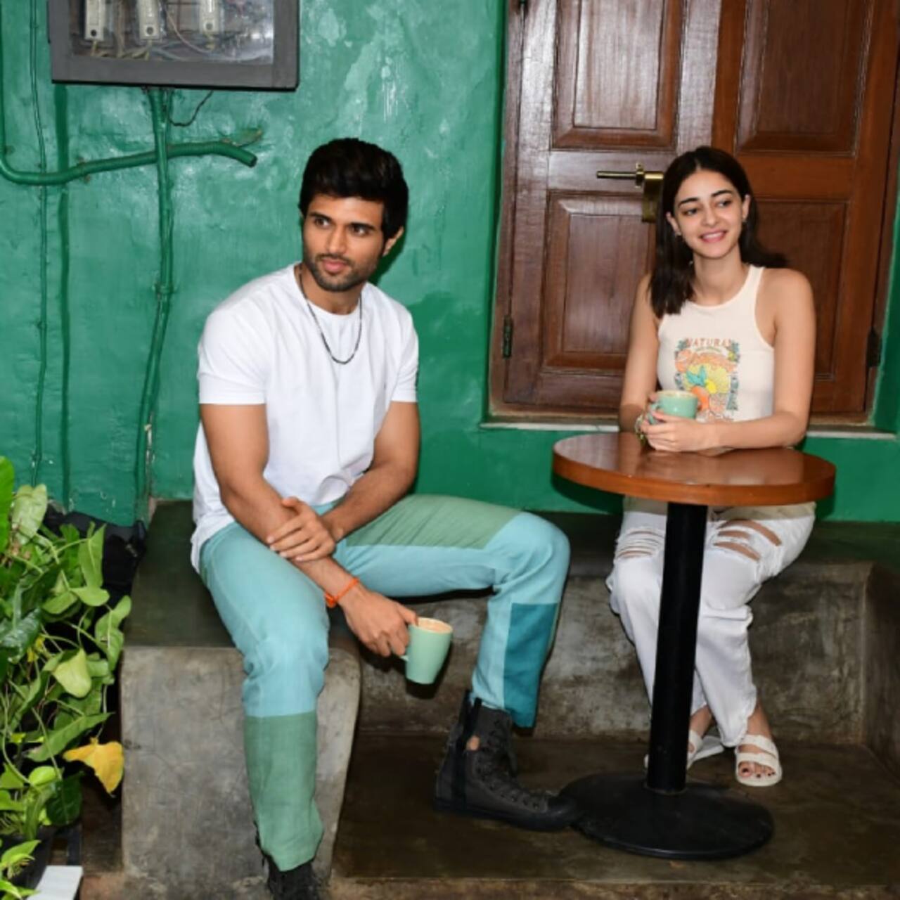 Liger: Vijay Deverakonda and Ananya Panday enjoy early morning coffee ...