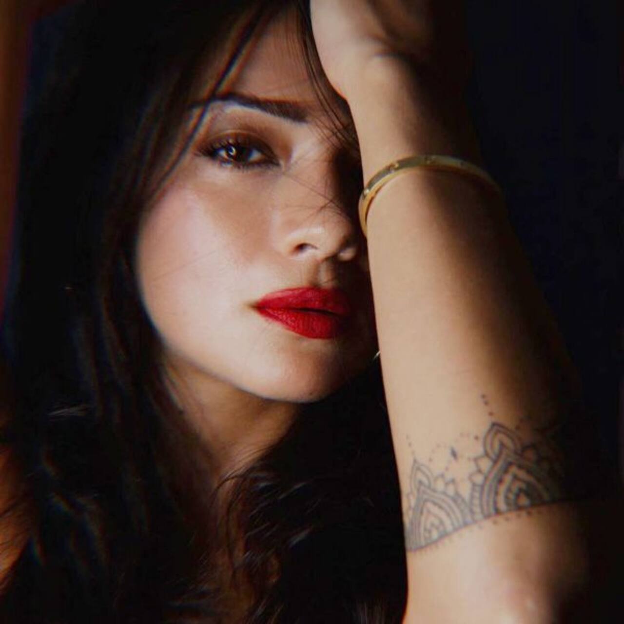 Megha Gupta के नए फोटोशूट ने मचाया तहलका, एक-एक पोज की तारीफ करते थक ...