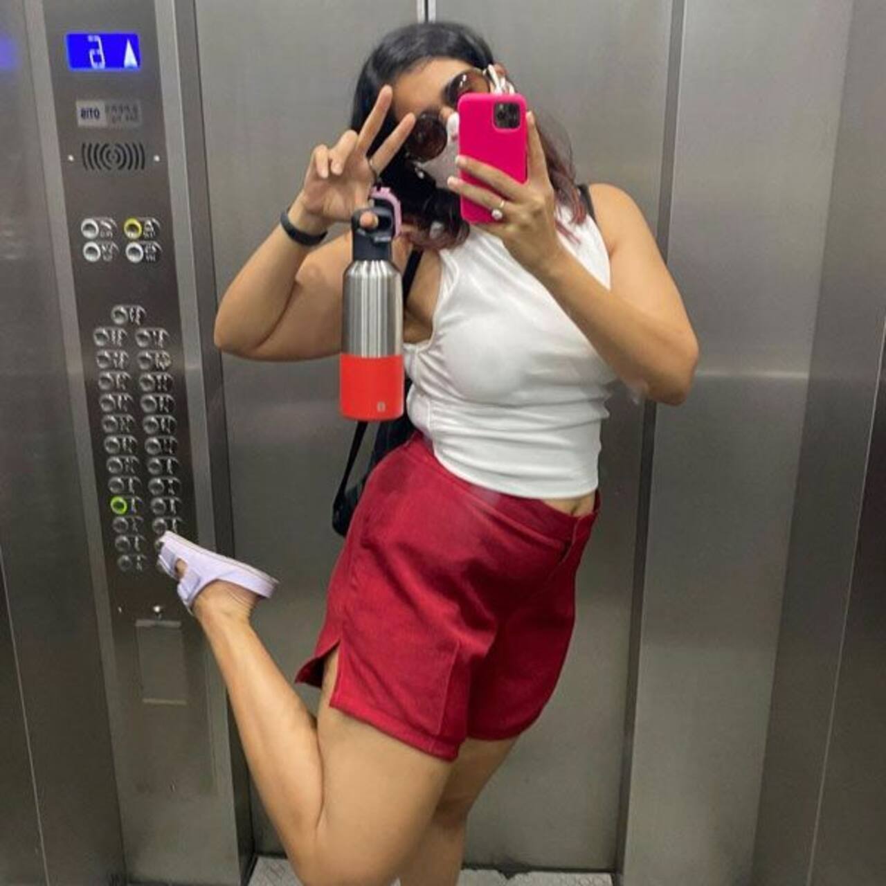 Rytasha Rathore bold pics goes viral on the social media- रिताशा राठौर ...