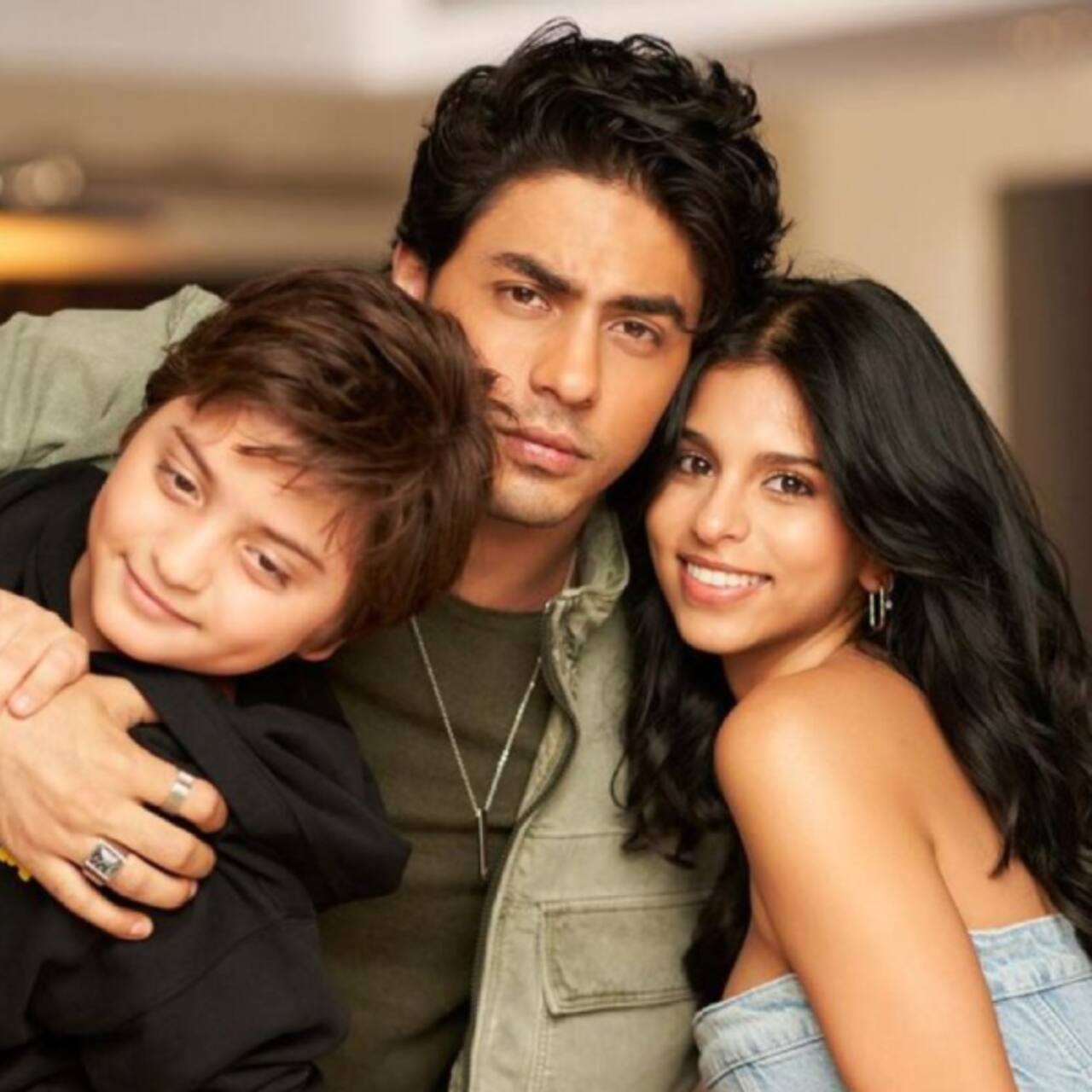 Shah Rukh Khan-Aryan Khan's banter over recent pics wins hearts; 5 ...