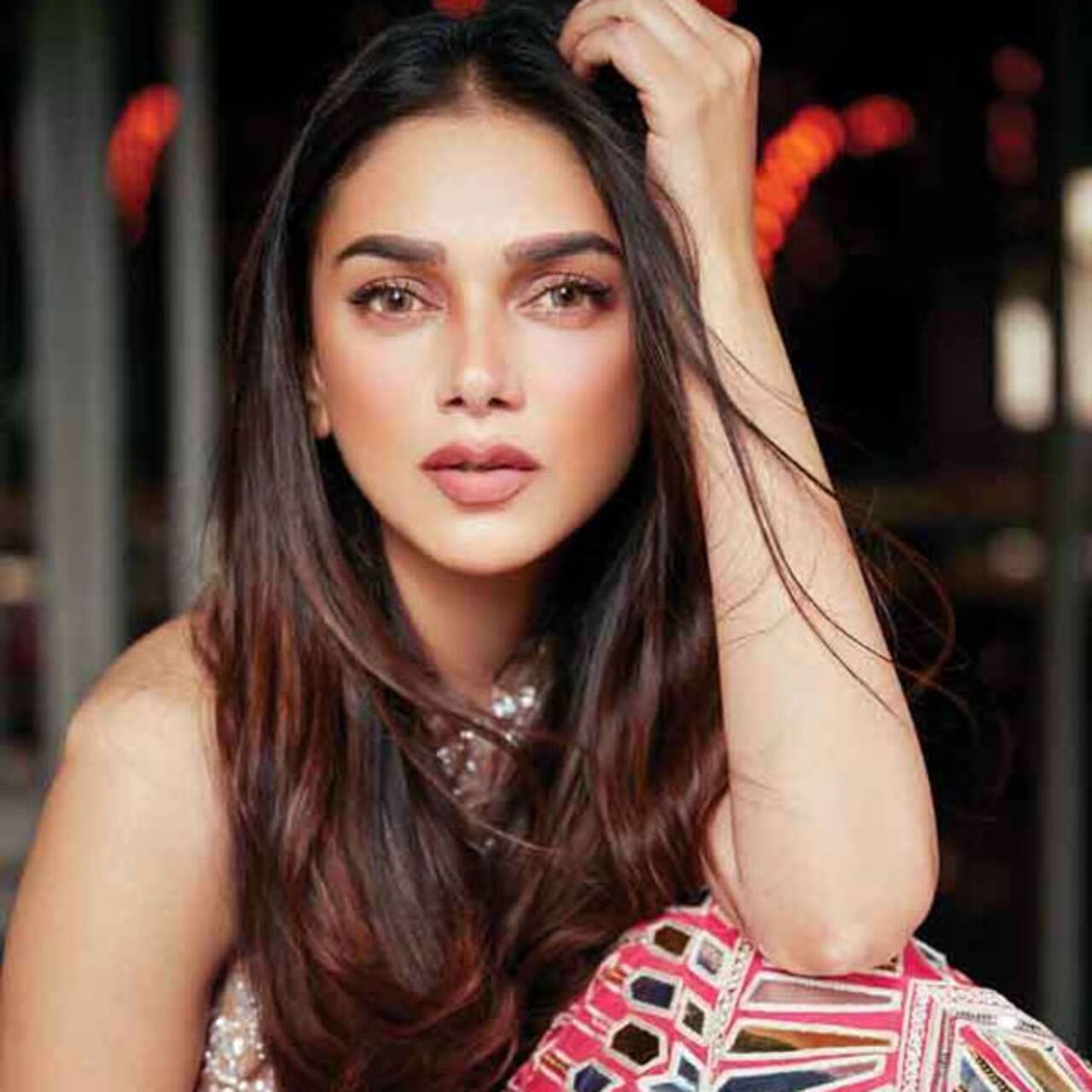 These bollywood stars belong royal familes, See list : रॉयल फैमिली से ...