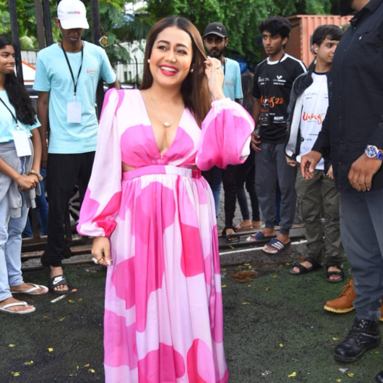 After Urfi Javed, Malaika Arora, Neha Kakkar flaunts her curvy figure ...