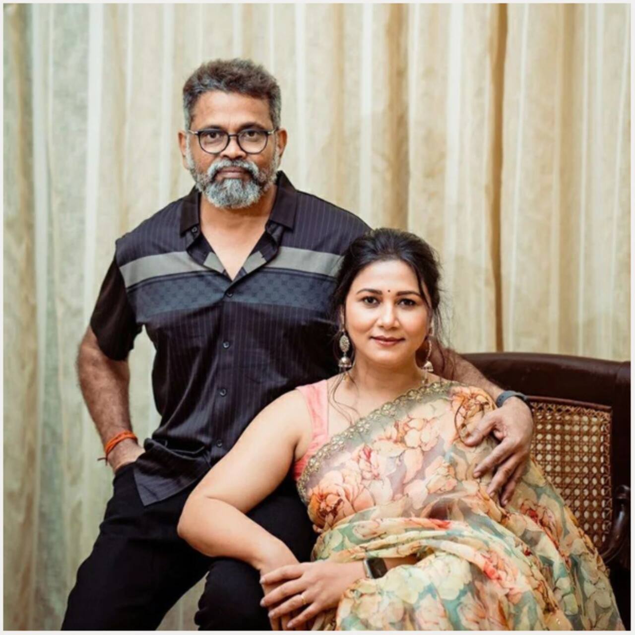 South Movie Pushpa 2 director Sukumar wife Thabitha Bandreddi is simple ...