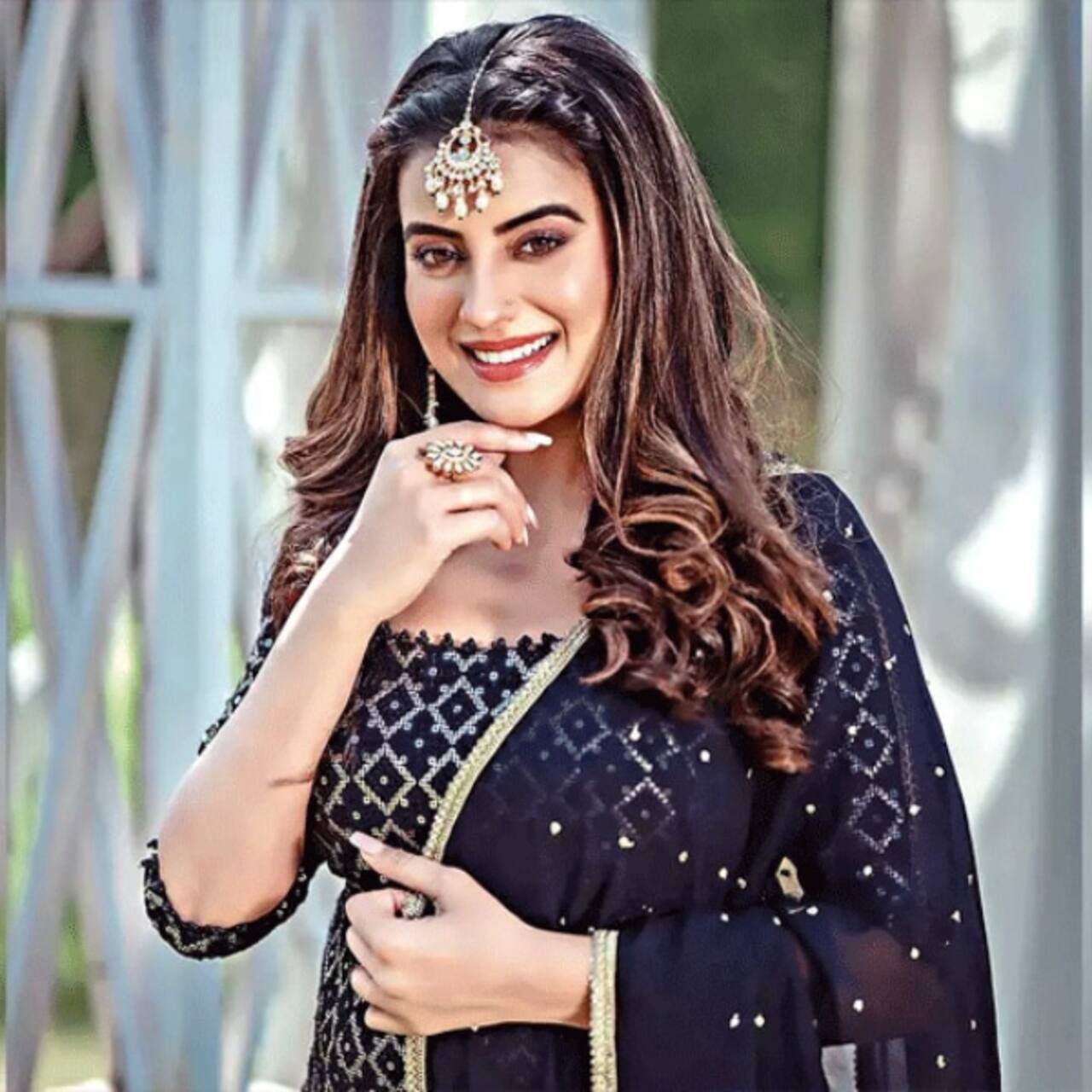 Bhojpuri Actress Akshara Singh performs Ganesh Puja- Akshara Singh ने ...