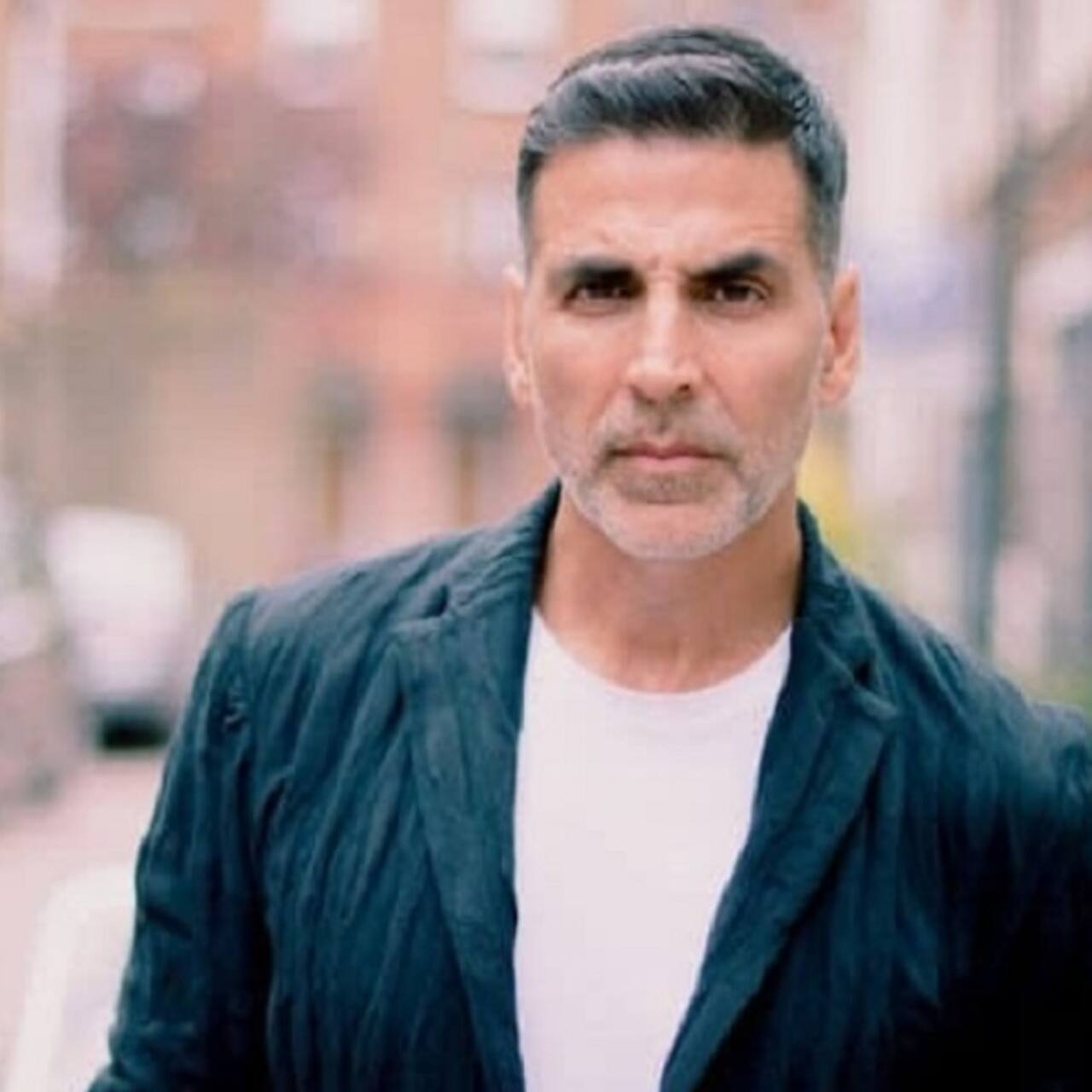 Akshay Kumar only Bollywood star in Top 10 Most Popular Male Actor list ...
