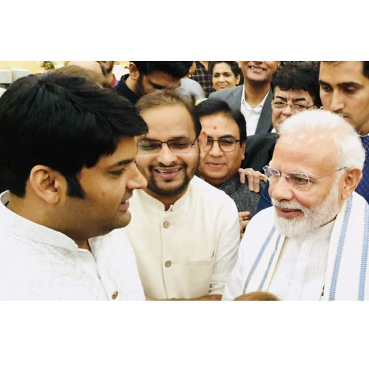 PM Narendra Modi birthday special: Shah Rukh Khan, Akshay Kumar ...