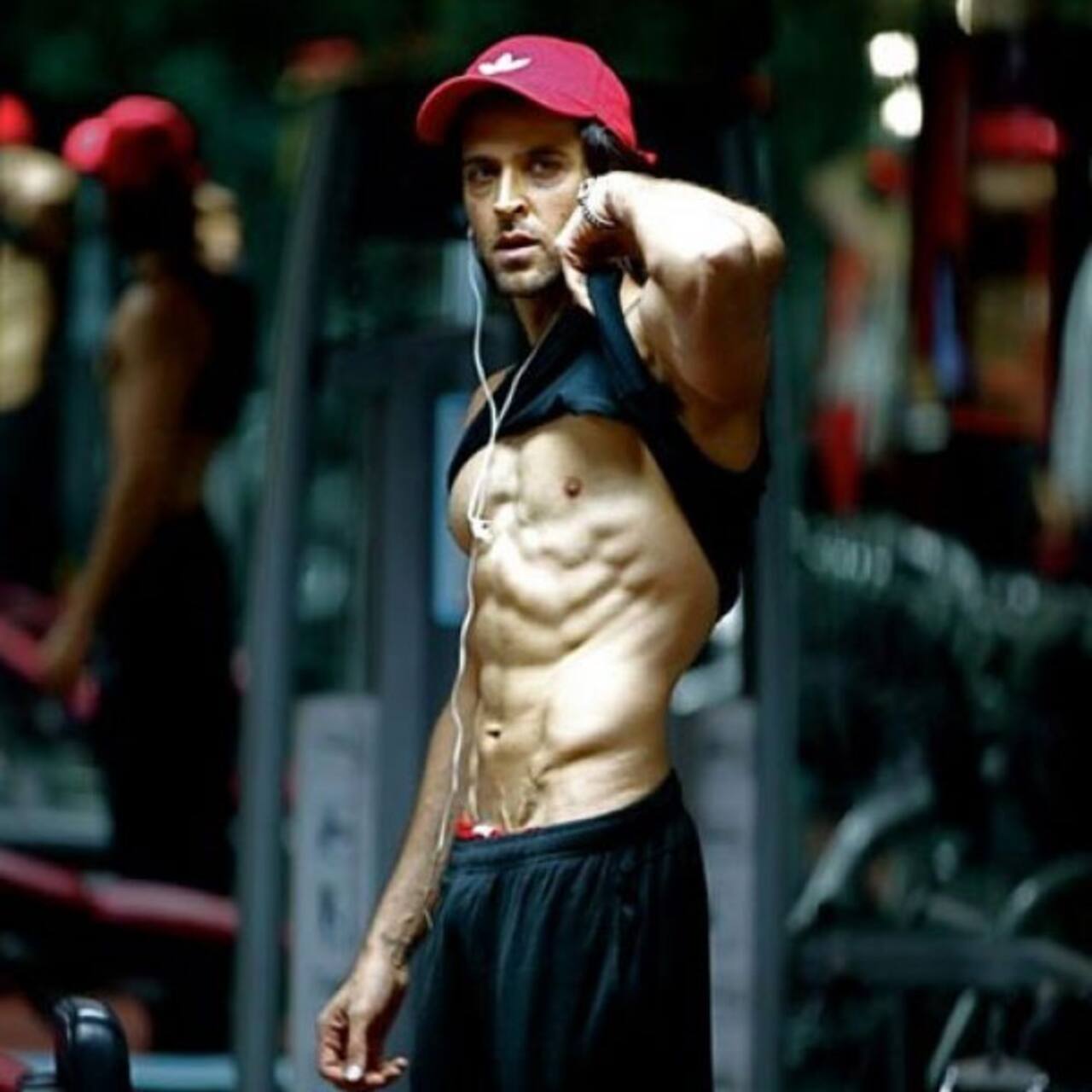 Hrithik Roshan is training like a beast for Fighter: Diet, workout ...