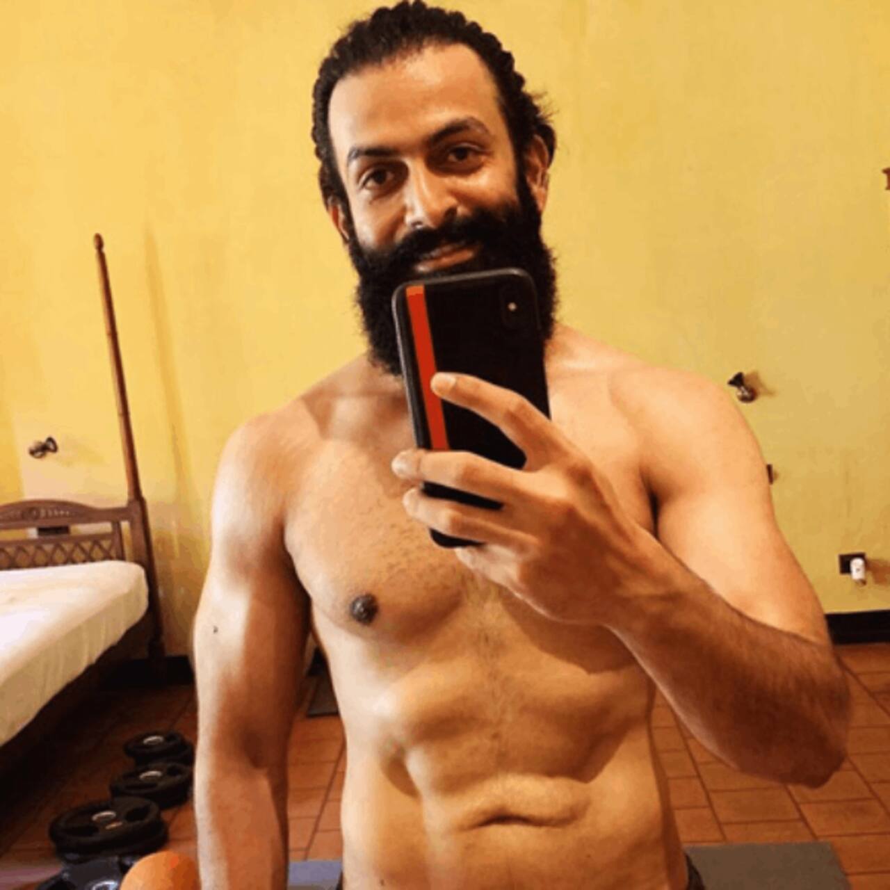 Bollywood Stars Weekly Horoscope from October 10 to October 16: Here's how Vijay Deverakonda ...