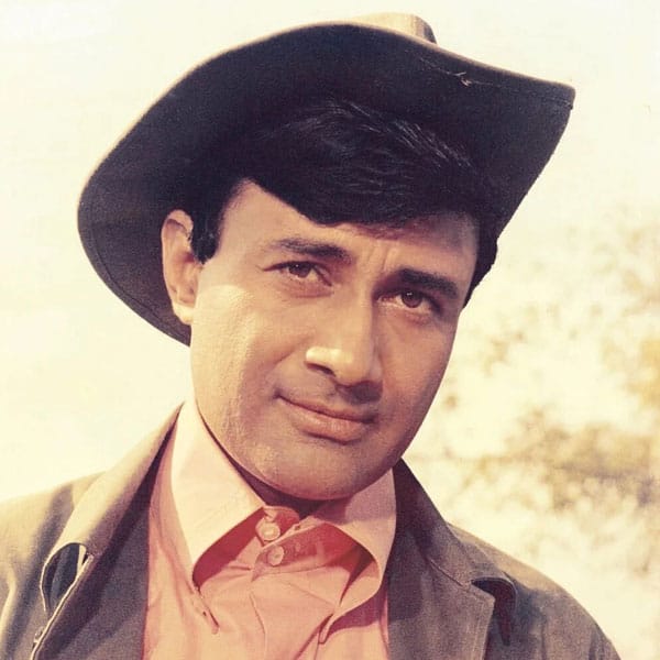 इन बॉलीवुड स्टार्स को मिला 'दिलफेंक आशिक' का टैग, सलमान खान समेत लिस्ट ...