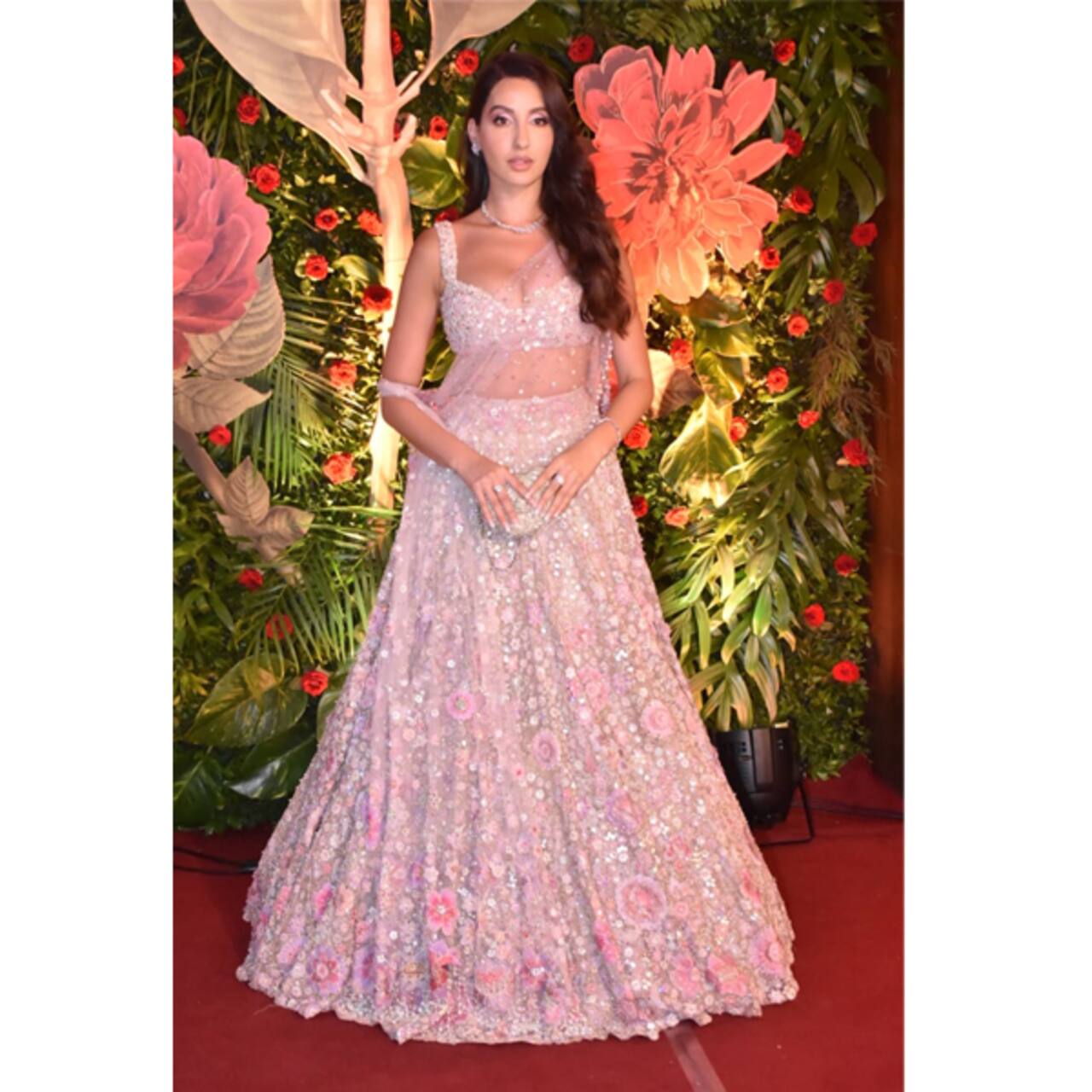 Ramesh Taurani की दीवाली पार्टी में लगा सितारों का जमावड़ा, कार्तिक ...