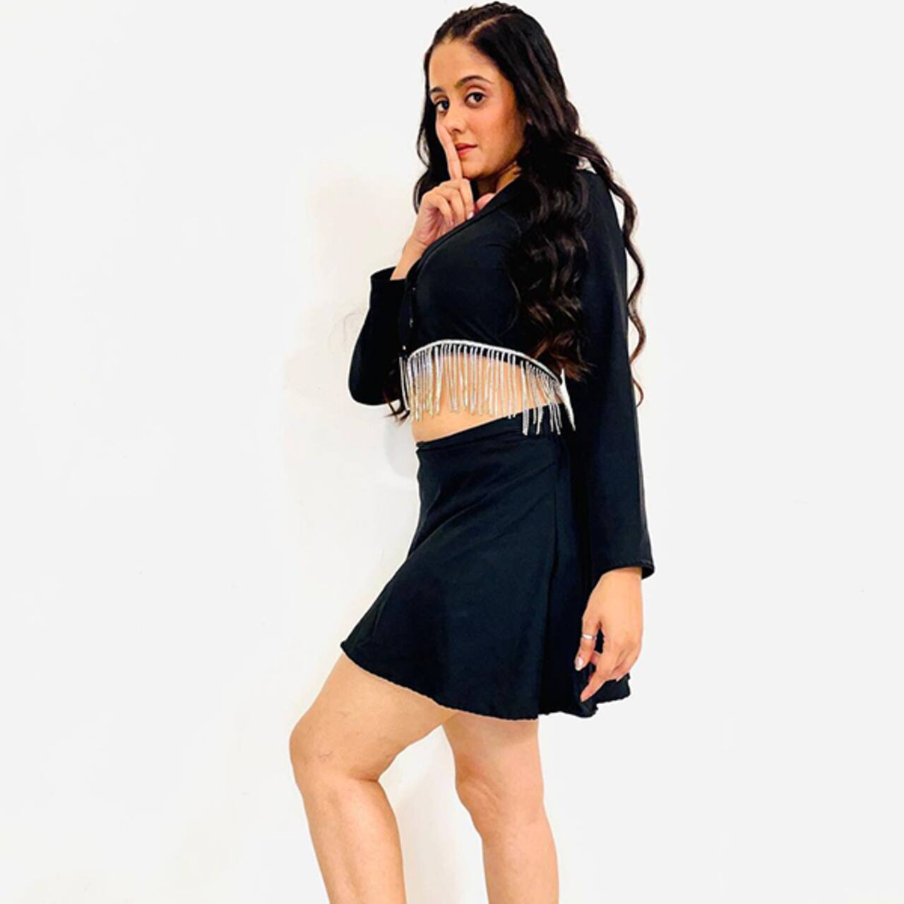 Ghum Hai Kisikey Pyaar Meiin star Ayesha Singh dishes out 'how to pose ...