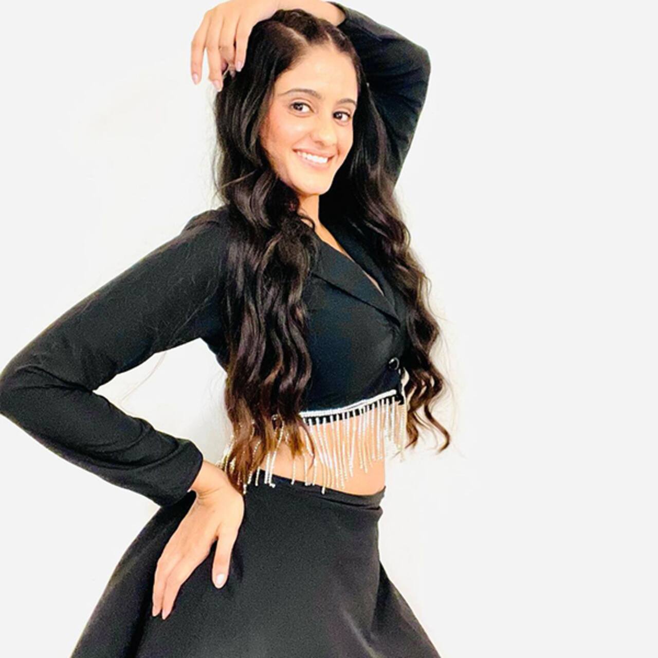 Ghum Hai Kisikey Pyaar Meiin star Ayesha Singh dishes out 'how to pose ...