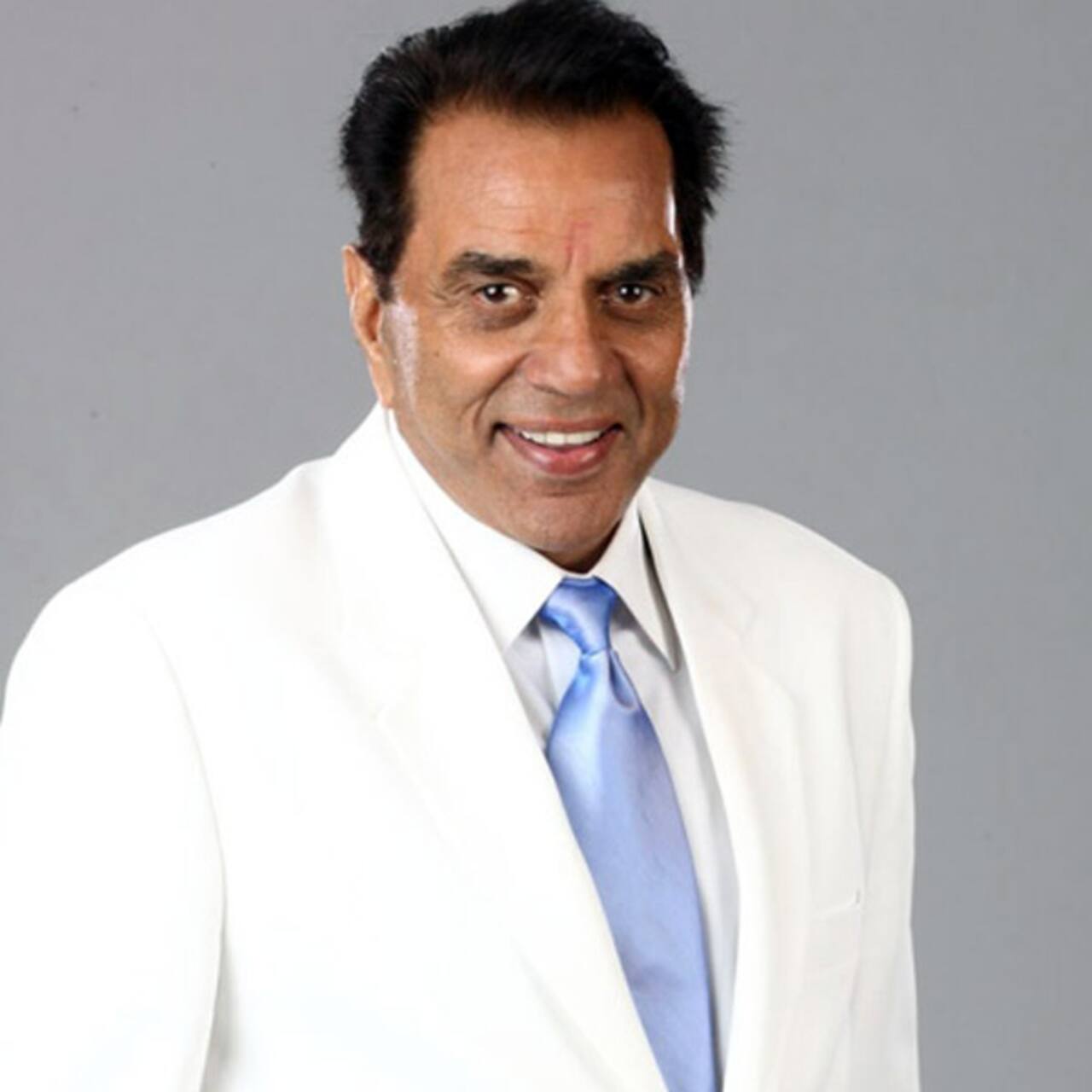 बॉलीवुड के ये सुपरस्टार्स फिल्मों में करवाते हैं फेवरेट एक्ट्रेस की ...