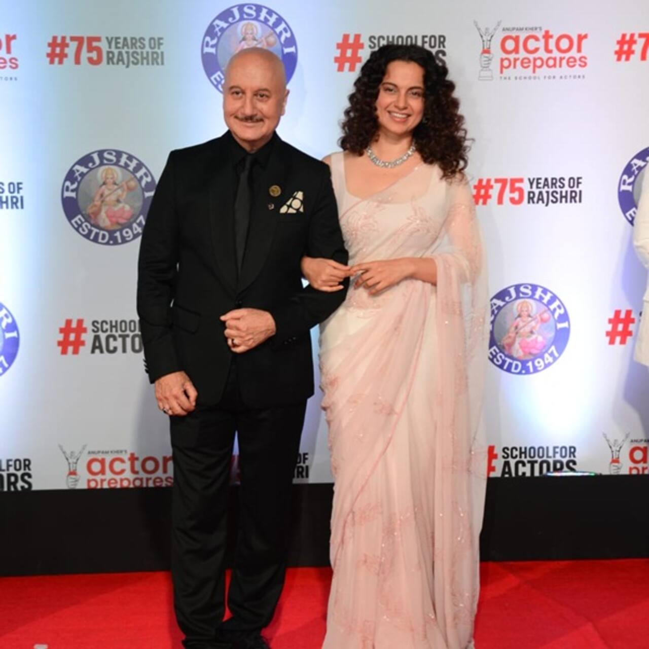 Uunchai special screening: Jaya Bachchan royally ignores Kangana Ranaut ... Uunchai special screening: Jaya Bachchan royally ignores Kangana Ranaut ...