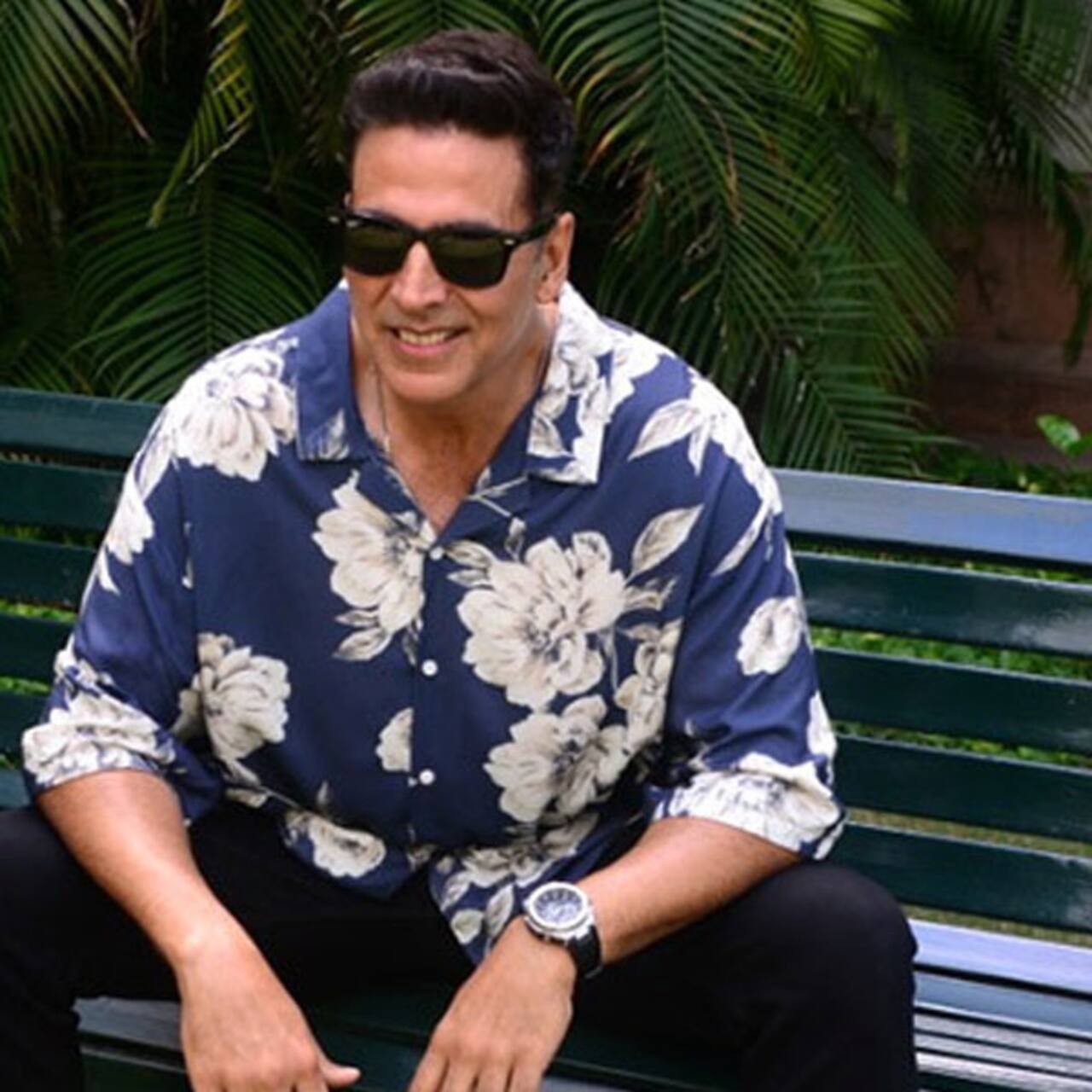 बॉलीवुड के इन सुपरस्टार ने सुपरहिट फिल्मों को रिजेक्ट कर खुद के पैर पर ...