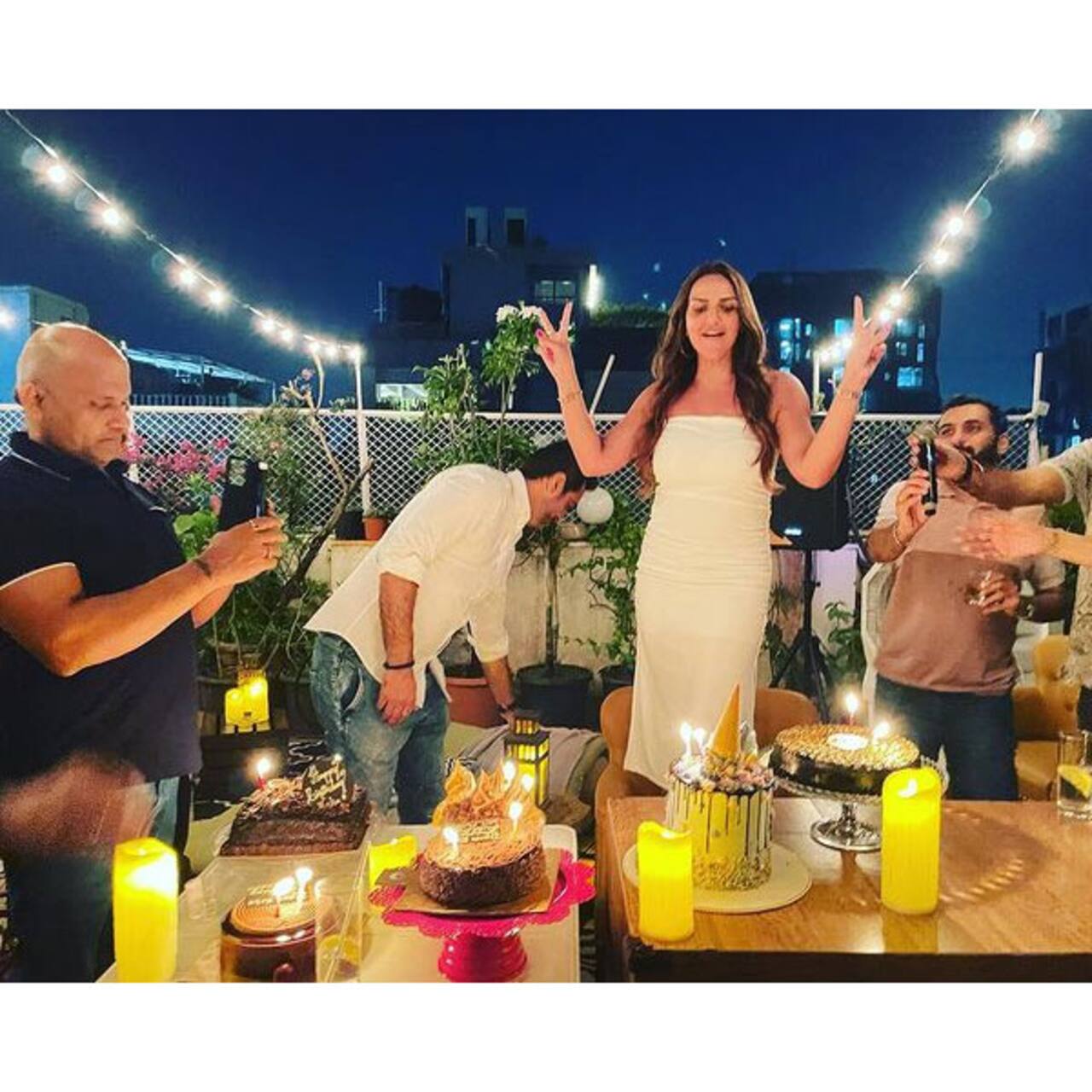 ईशा देओल ने अपनी बर्थडे पार्टी में मेहमानों संग की जमकर मस्ती, जन्मदिन ...