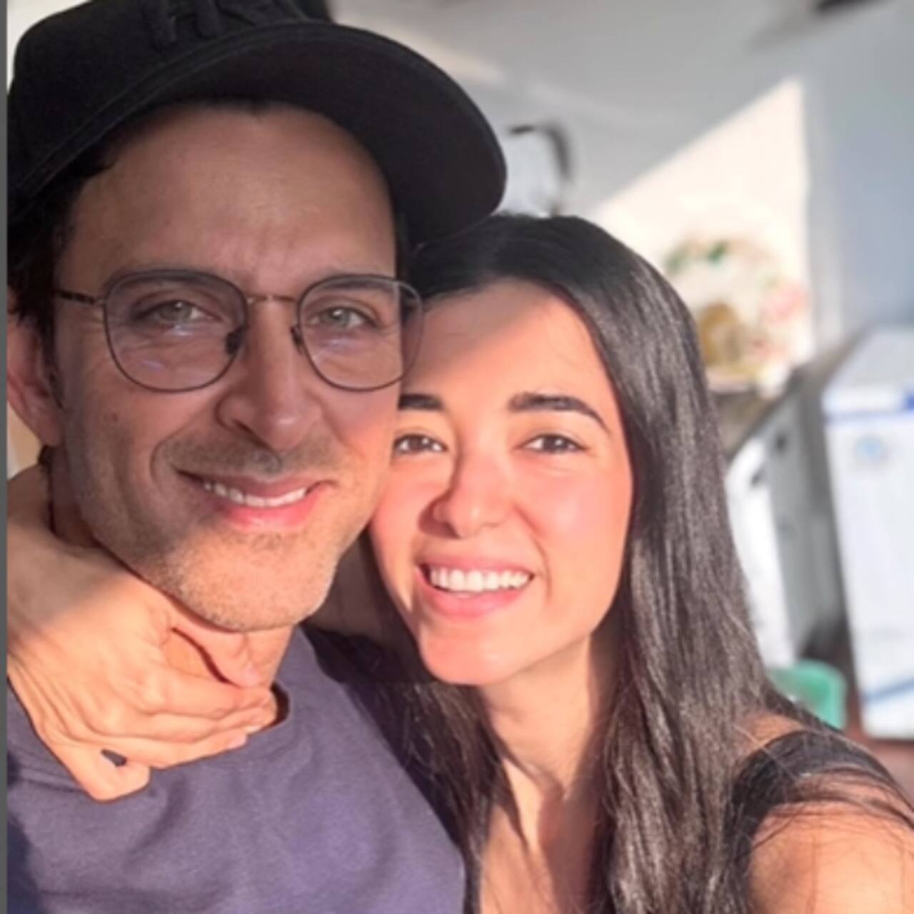 Saba Azad Spends Quality Time with boyfriend hrithik roshan on her ...