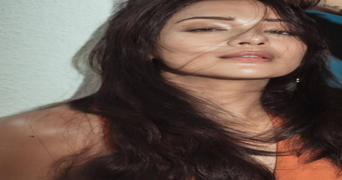 CID फेम मेघा गुप्ता की आखों में डूबे फैंस