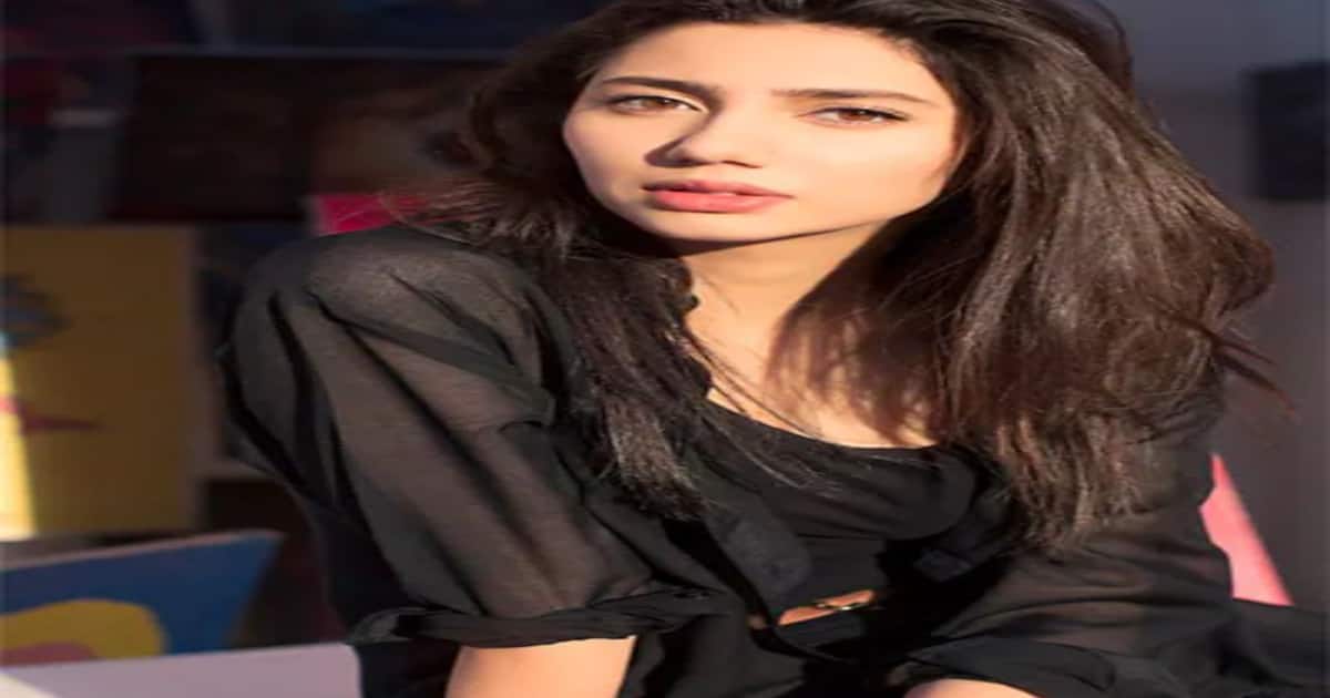 Top 10 Intense Looks Of Pakistani Actress Mahira Khan