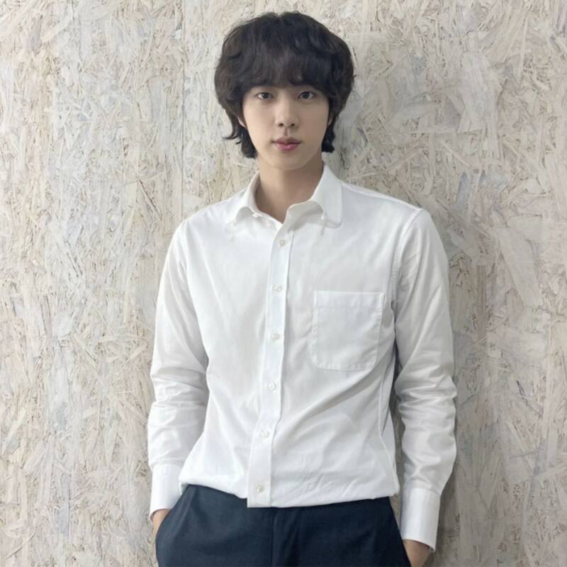Bts Ahead Of Kim Seokjin Aka Jins Military Enlistment Hybe Issues A Statement On Gathering
