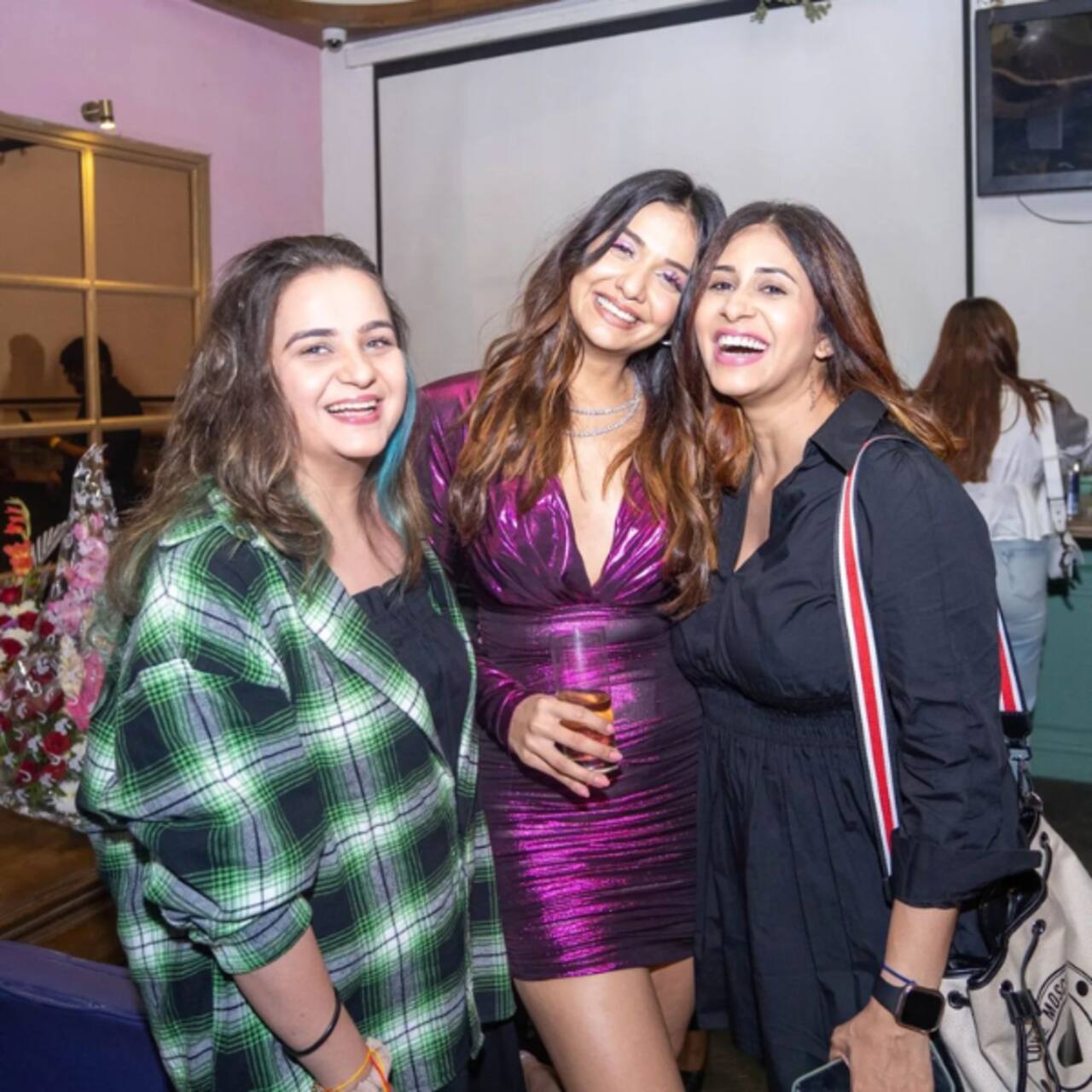 Divya Agarwal, Poonam Pandey, Esha Gupta and others partied like there ...