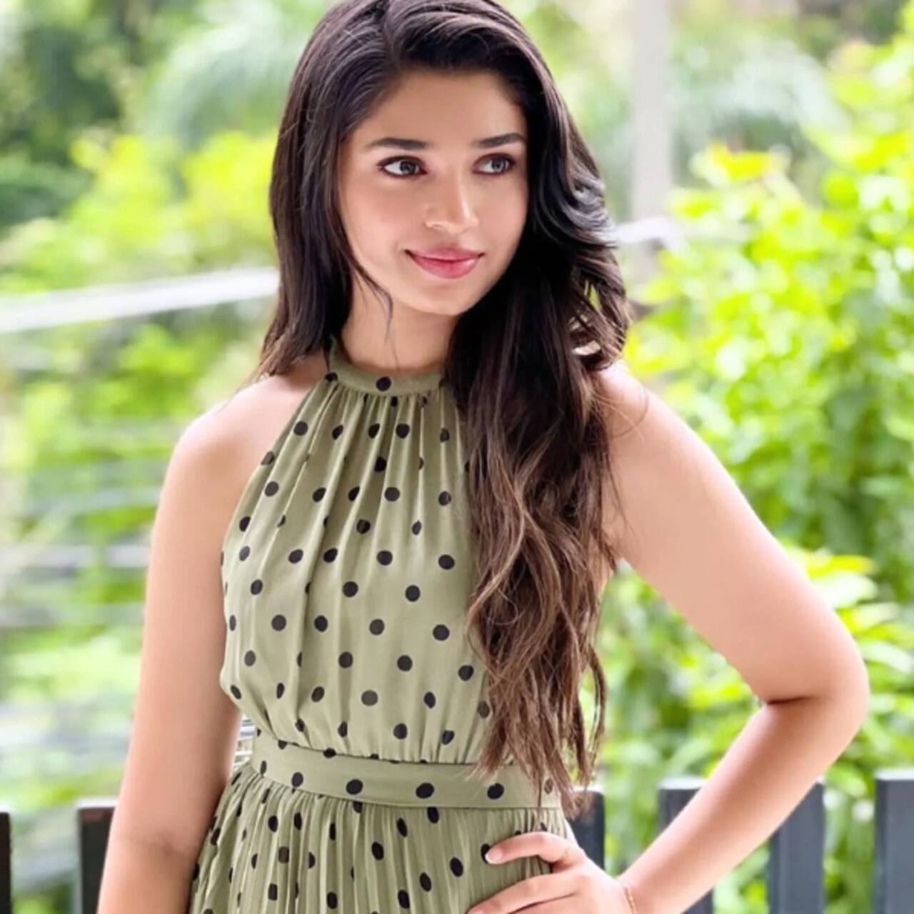 Top 10 highest paid heroines of 2002 these beautiful divas are in super ...