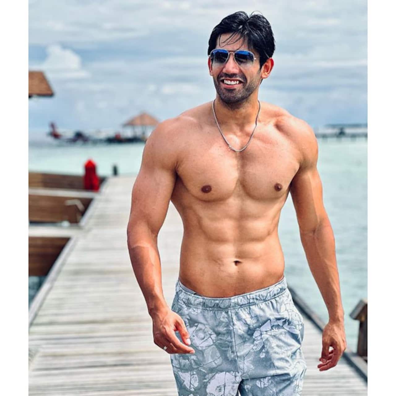 Varun Sood drops his super sizzling photos after ex Divya Agarwal gets ... Varun Sood drops his super sizzling photos after ex Divya Agarwal gets ...