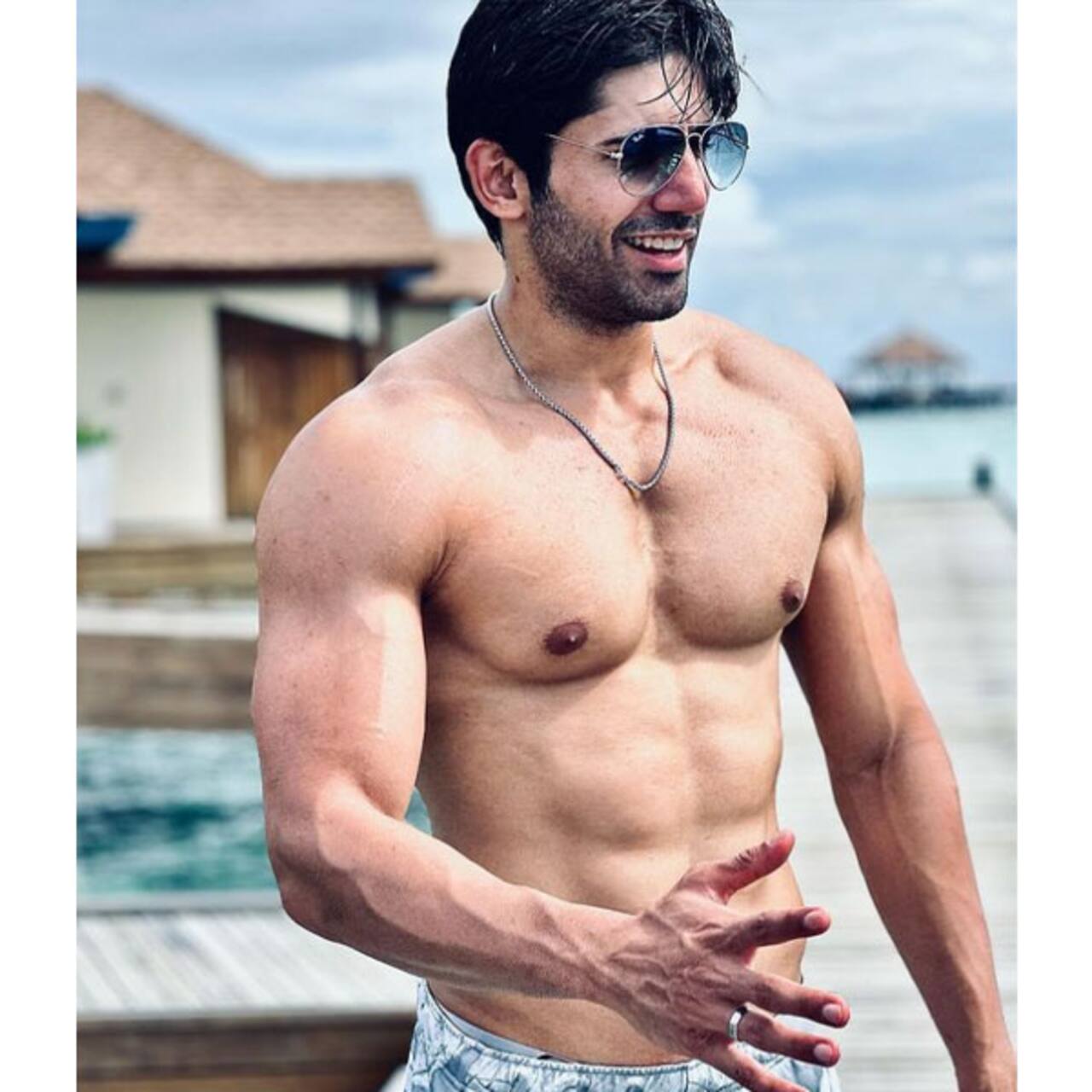 Varun Sood drops his super sizzling photos after ex Divya Agarwal gets ...