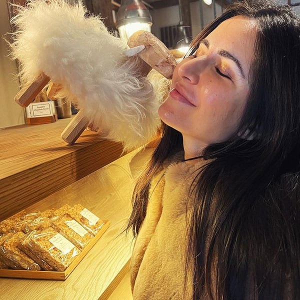 Katrina Kaif Vicky Kaushal First Wedding Anniversary Govinda Naam Mera