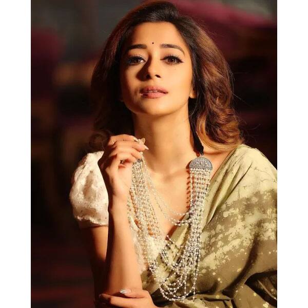 Hina Khan to Tina Dutta: TV actresses who are eligible but yet not ...