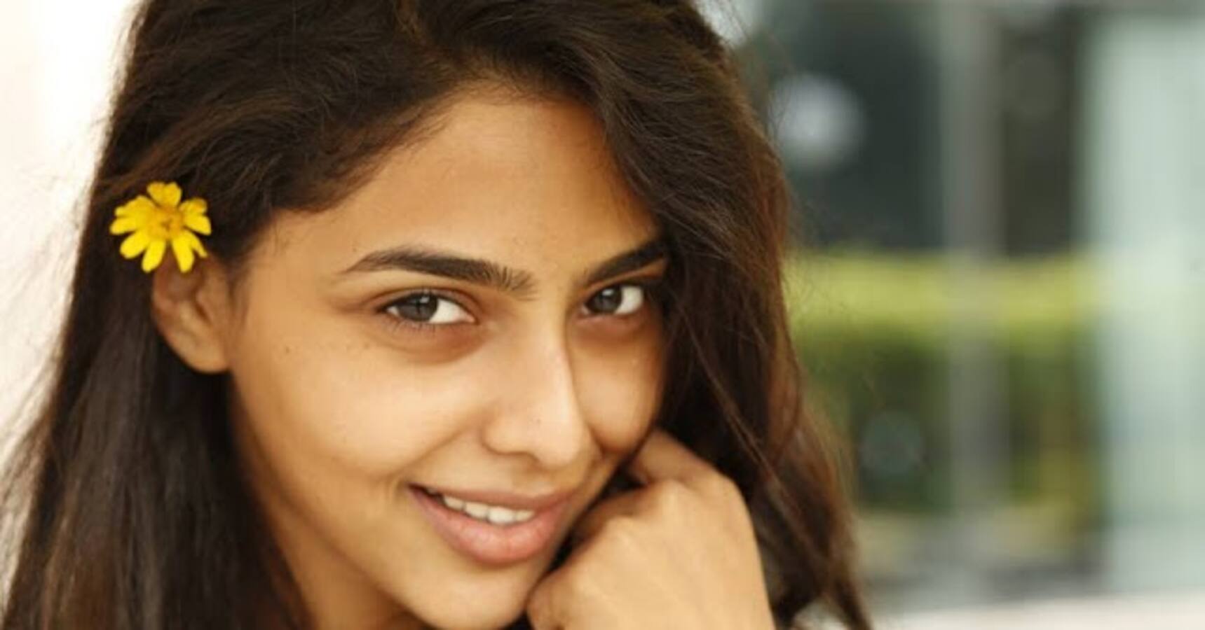 Aishwarya Lekshmi : ఆఖరికి గుడిలో కూడా లైంగిక వేధింపులు ఎదుర్కొన్నాను అంటూ షాకింగ్ కామెంట్స్ ...