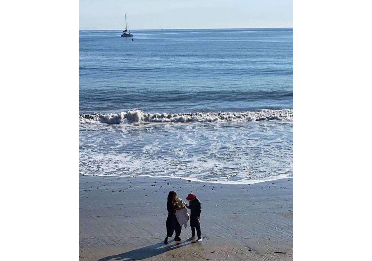 Priyanka Chopra, Nick Jonas spend a lazy Sunday at the beach with Malti ...