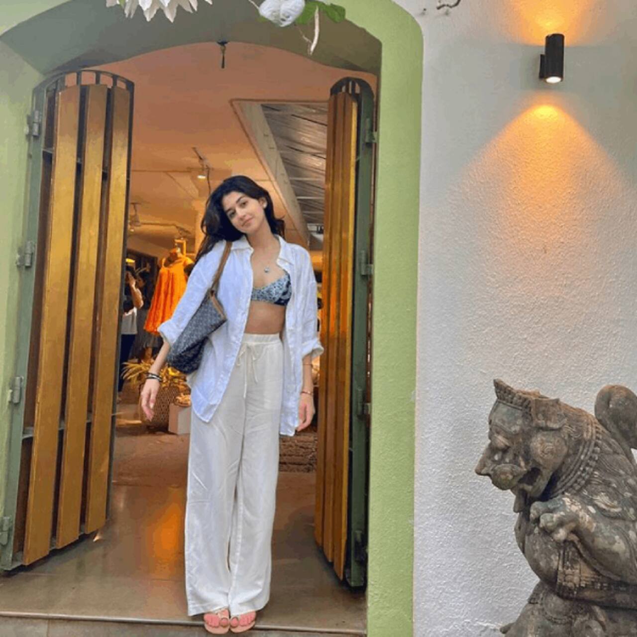 Twinkle Khanna's sister Rinke's daughter Naomika is a diva in the ...