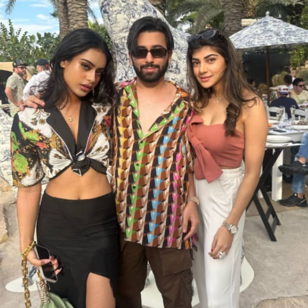 Nysa Devgan flaunts her curvy figure in Tight, Ajay Devgn daughter New ...