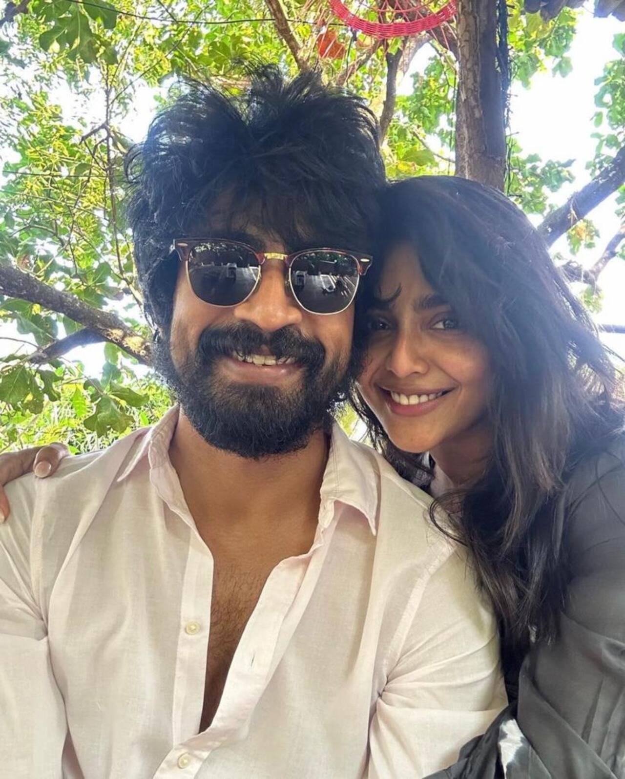 New Couple Alert: ఇండస్ట్రీలో కొత్తజంట. ఇంతకీ నిజం ఏంటి? | Bollywood ...