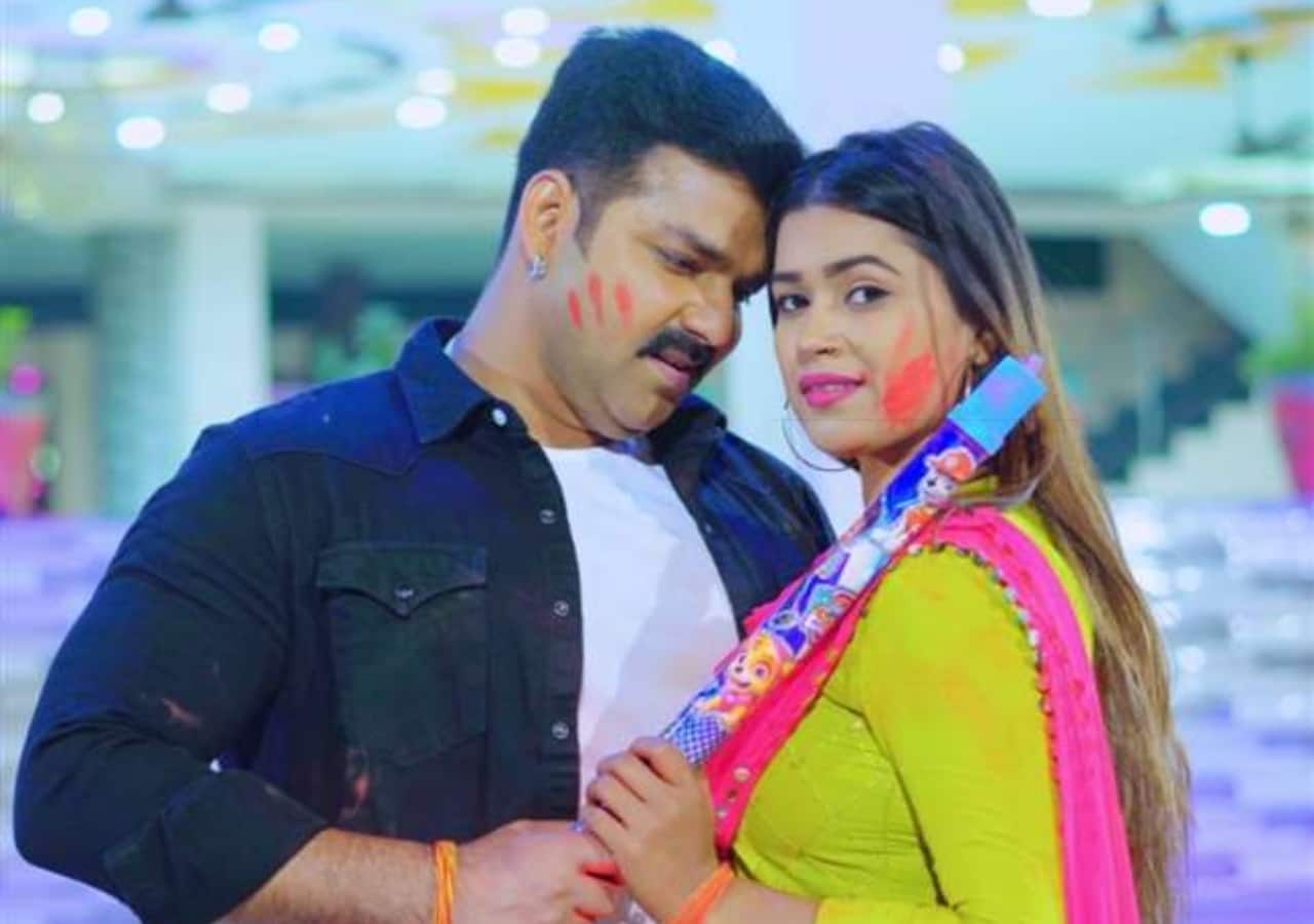 Bhojpuri Actress Akshara Singh To Monalisa Pawan Singh Romance With