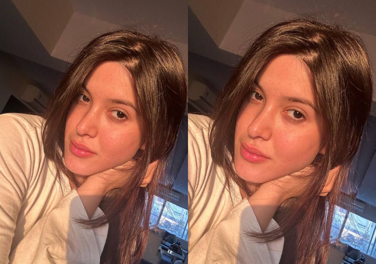 Shanaya Kapoor Drops Prettiest Sunkissed Selfies Thatll Leave You