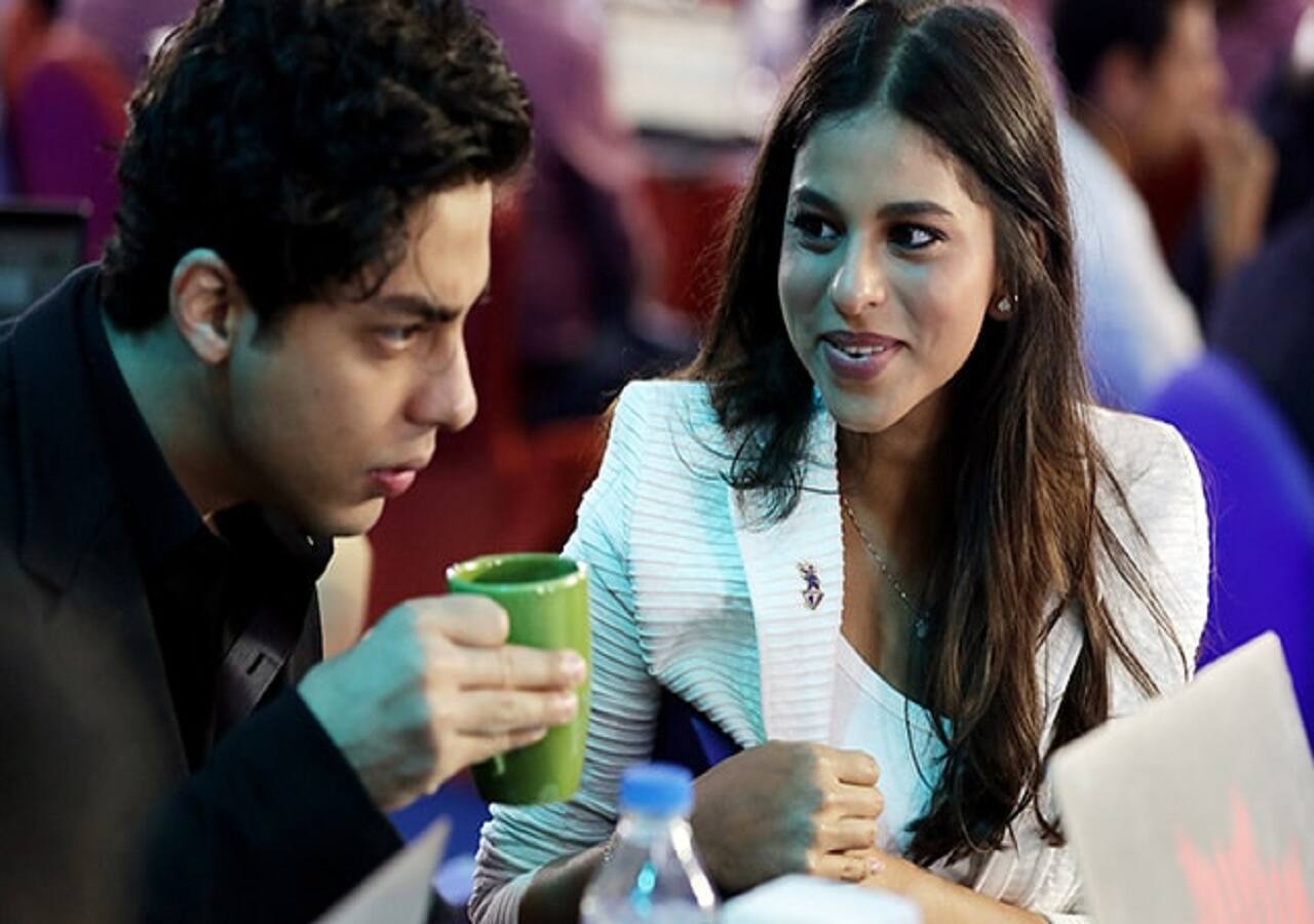 Why do Shah Rukh Khan's kids Aryan Khan and Suhana Khan IGNORE the paparazzi?