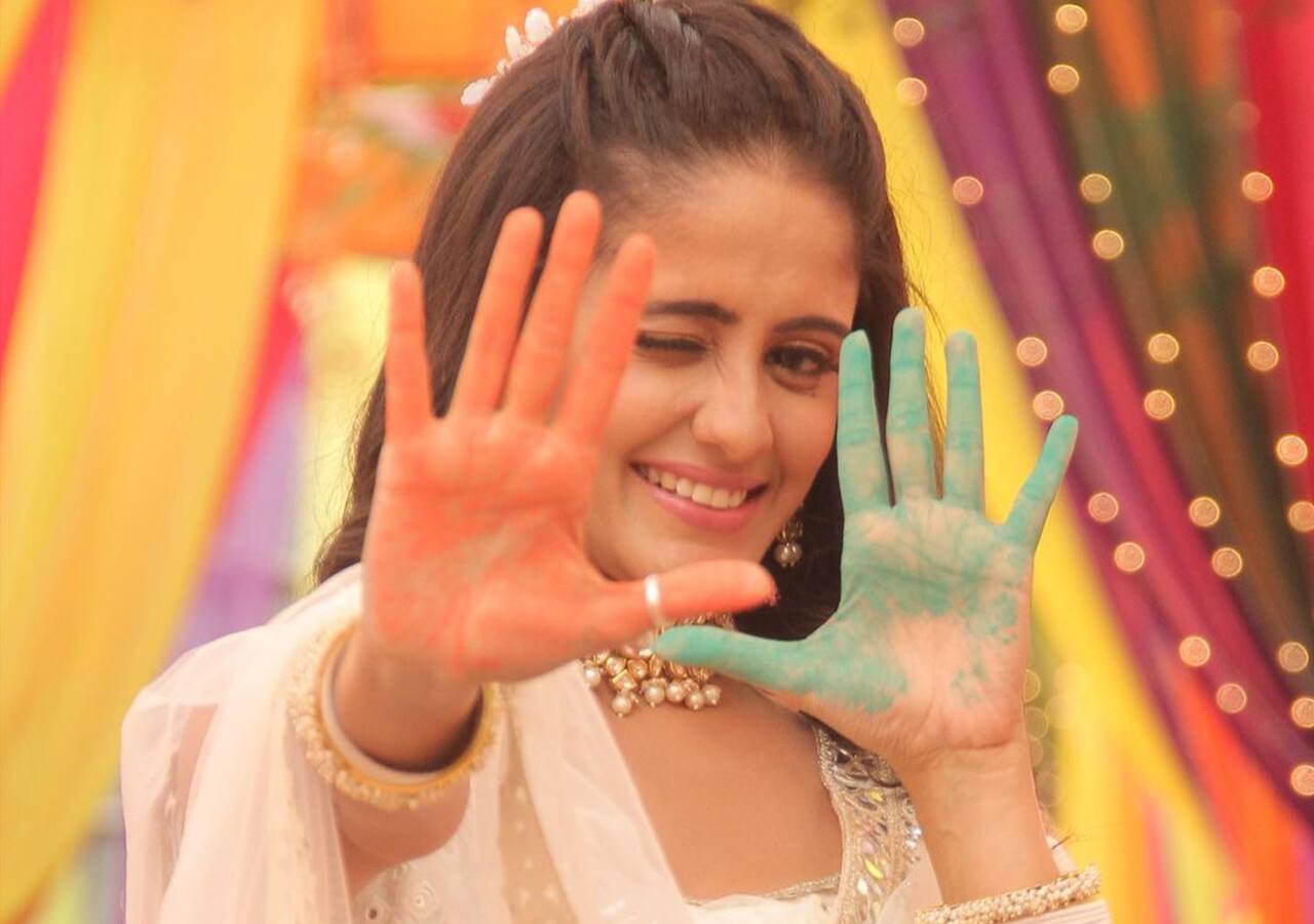 Gum Hai Kisi ke Pyar Mein Sai Aka Ayesha Singh Celebrates Holi With ...